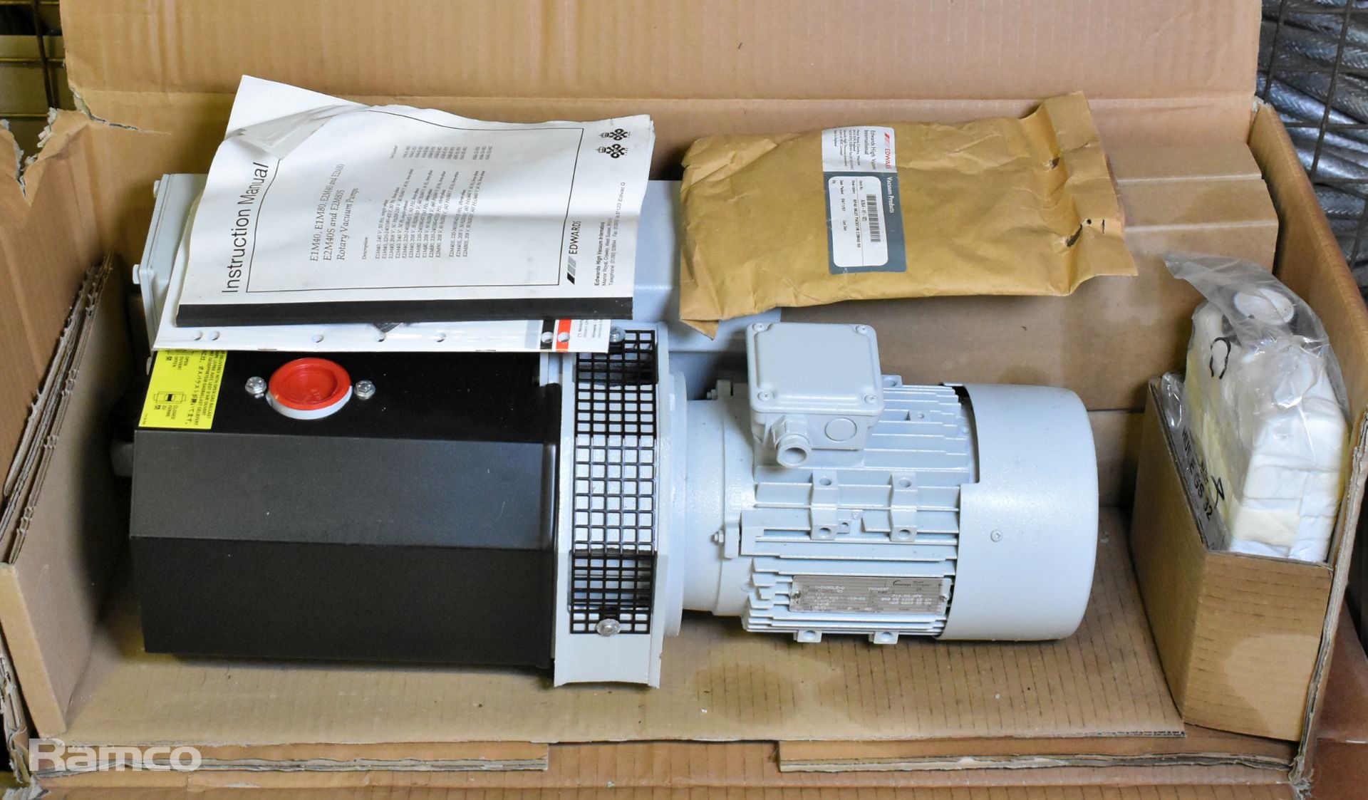 Leybold SV65.10907 Sogevac vacuum pump with Brook Hansen 714.02.078 a.c ...