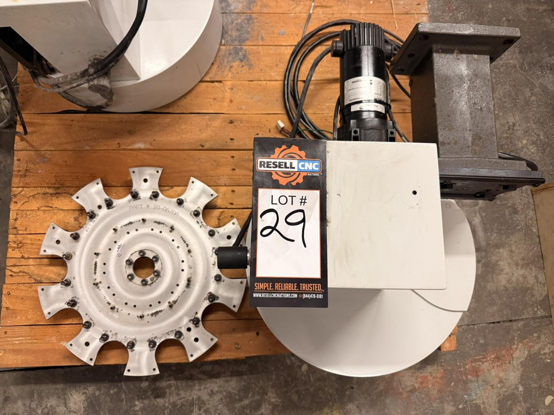 Haas 10-Station Tool Carousel with Cover Motor Model 011-336-2482 and ...
