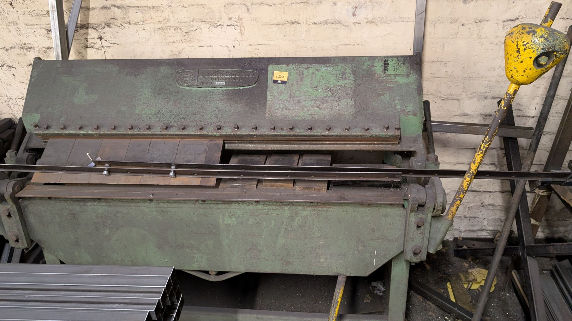 E.J Edwards Ltd Model: APT.166-BHP Metal Folder. Please note, all lots ...