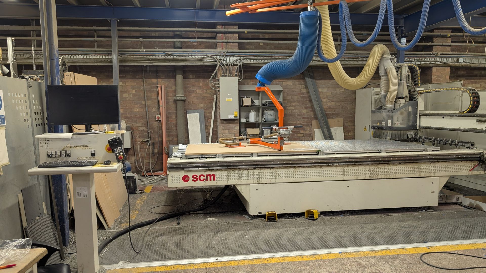 2007 SCM Accord Router. Including Foot Pedals, Wired Handheld ...