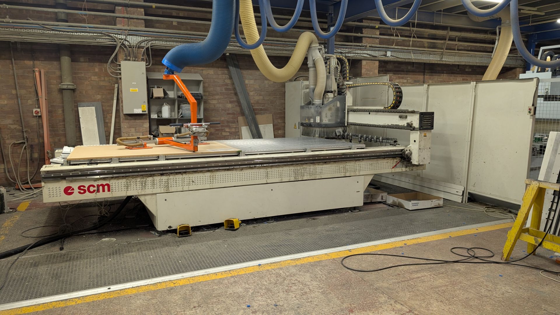 2007 SCM Accord Router. Including Foot Pedals, Wired Handheld ...