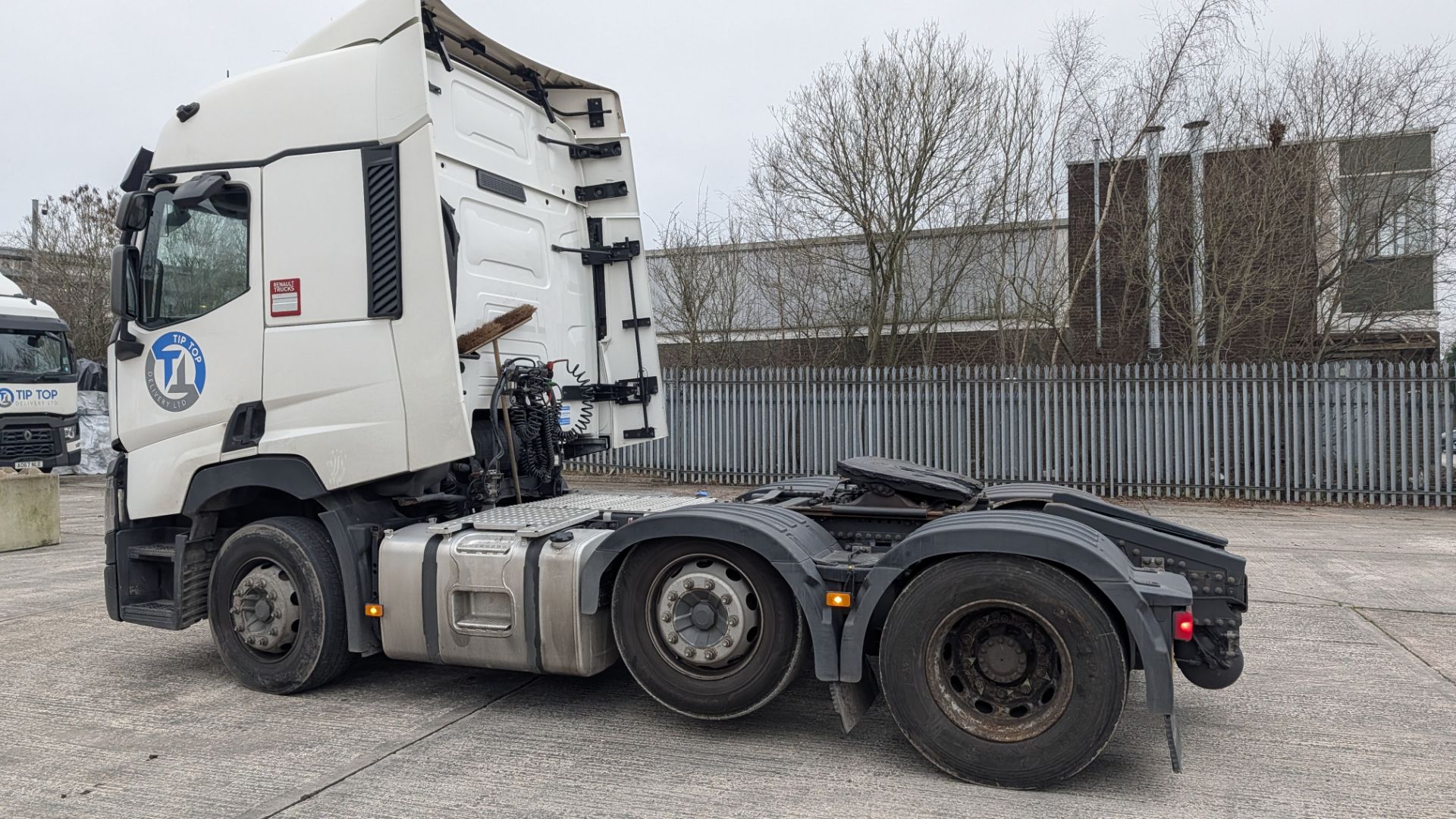2017 Renault T 460.26 6x2 TLM Tractor Unit. Registration MT69 EMJ. 10 ...