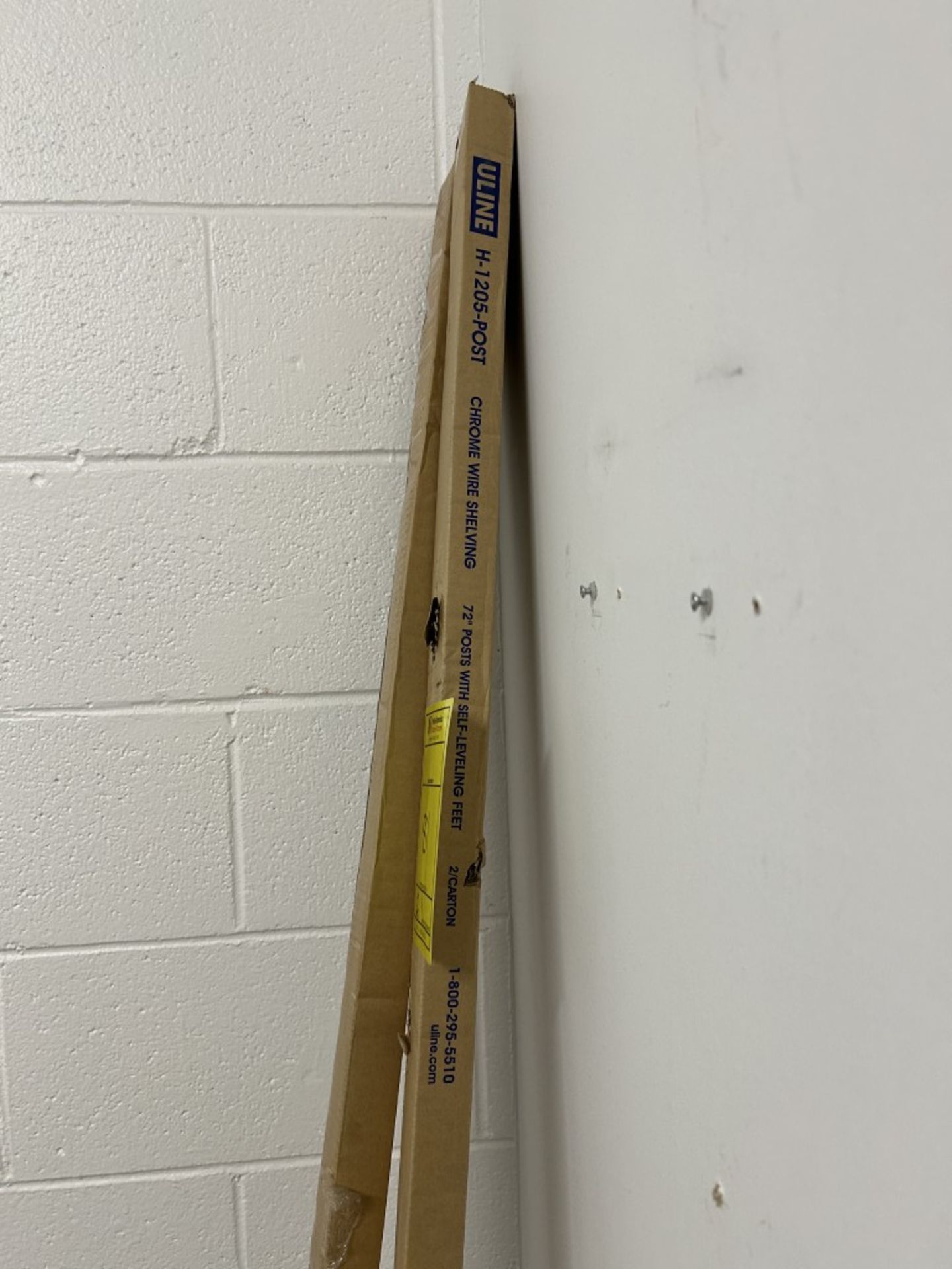 72IN ULINE METRO RACK UPRIGHTS W/ SELF-LEVELING FEET