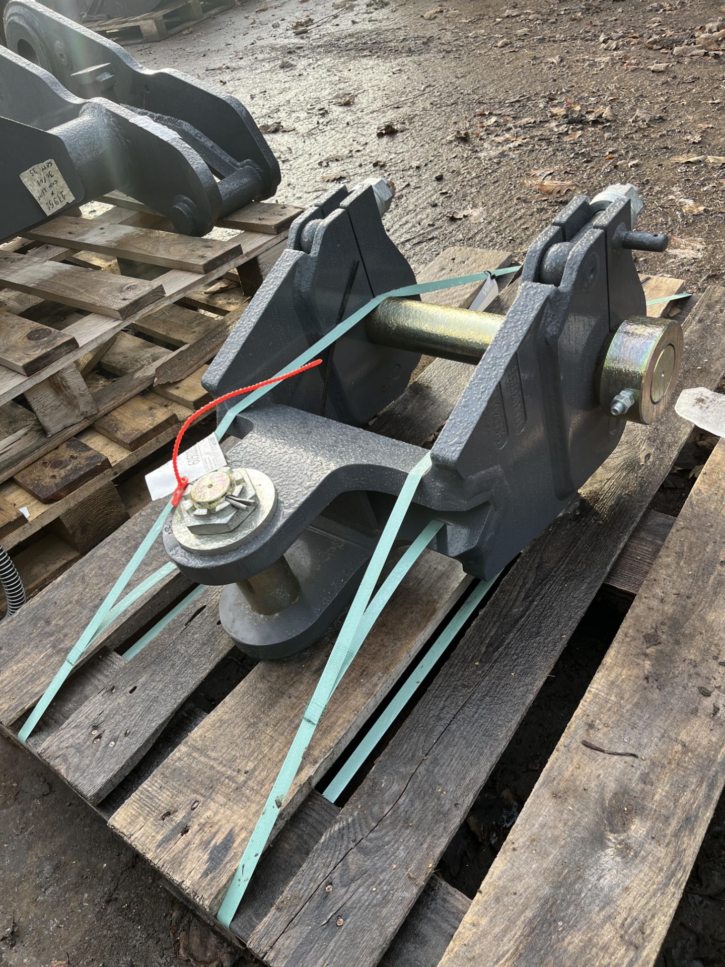 65mm Quick Hitch Please read the following important notes ...