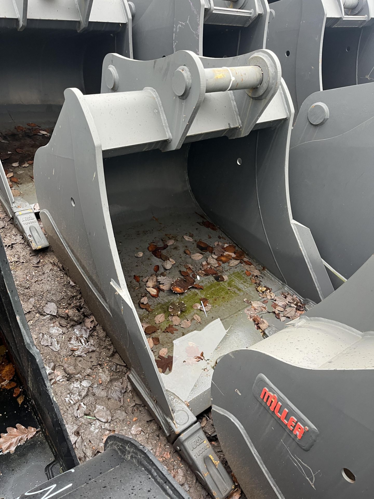 Miller U8 Universal Spec HD 36" 65mm pin Excavator Bucket, serial no ...