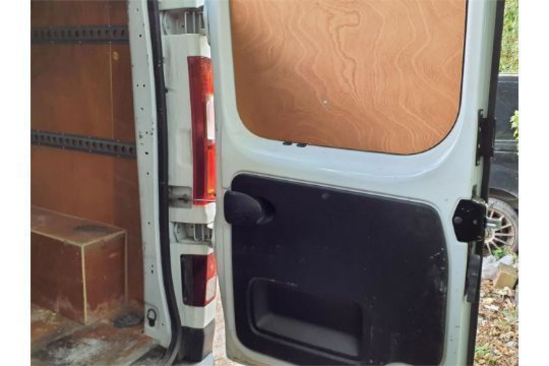 Nissan NV300 2.0 Dci (120)"Acenta" Medium Wheel Base Van - 2022 Model ...