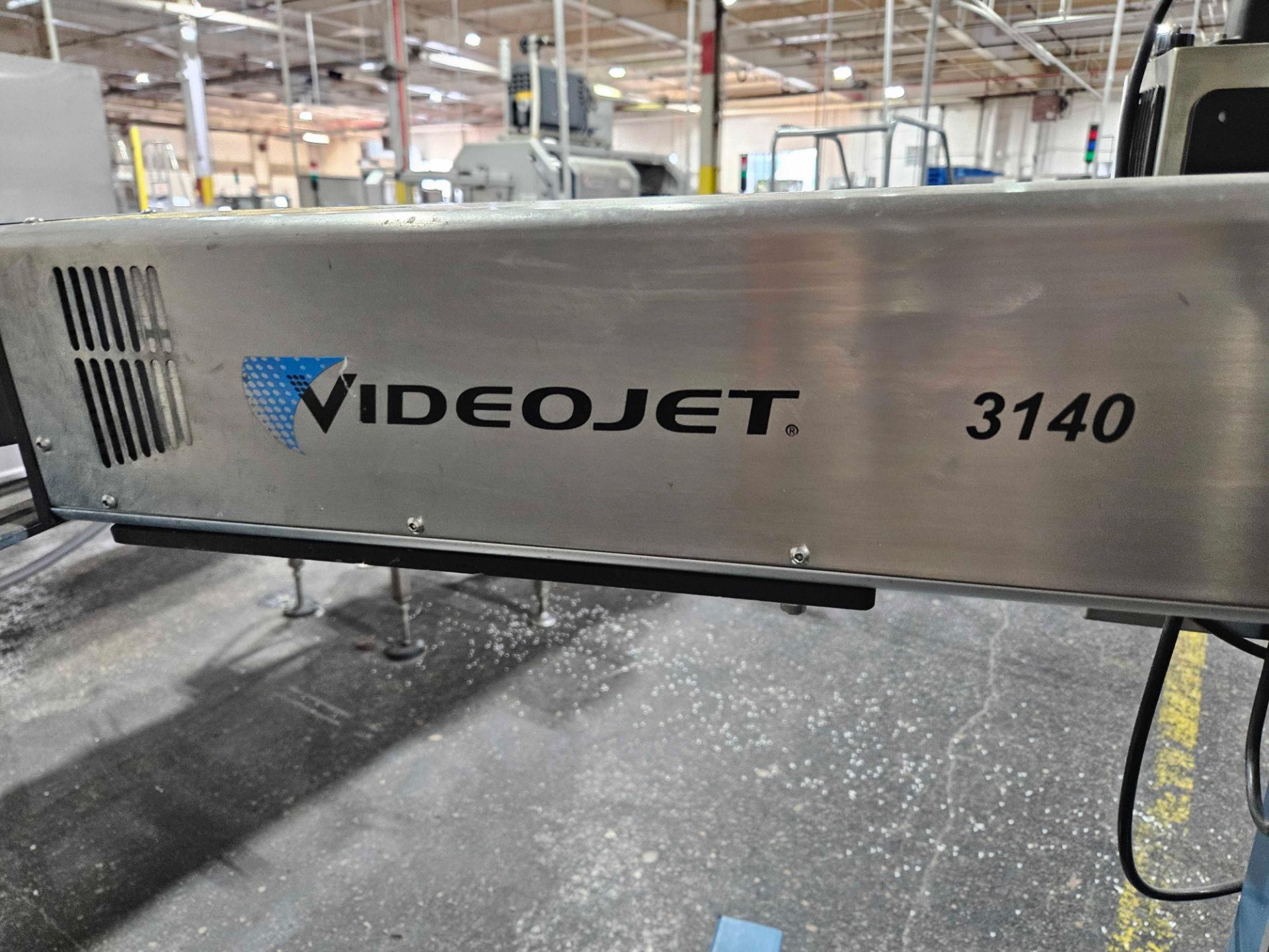 Used Videojet 3140 Laser Marking System w/ Fume extraction system with ...