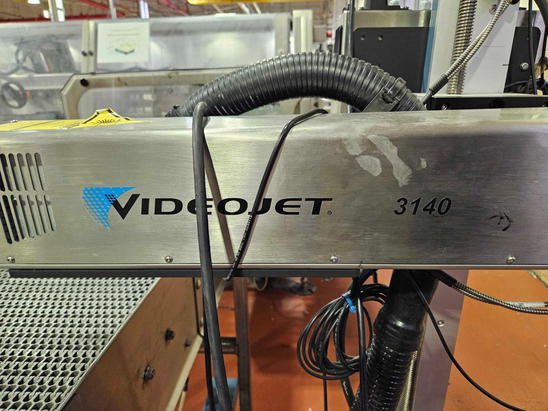 Used Videojet 3140 Laser Marking System w/ Fume extraction system with ...