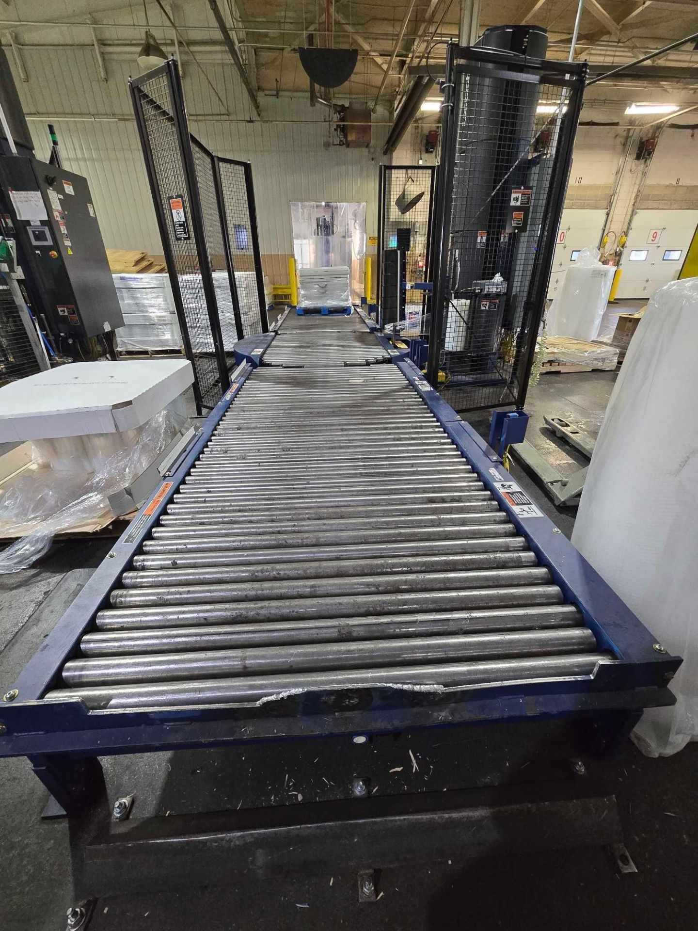 Used 2021 Lantech QA Auto Stretch Wrapper with: Manufactured Date ...