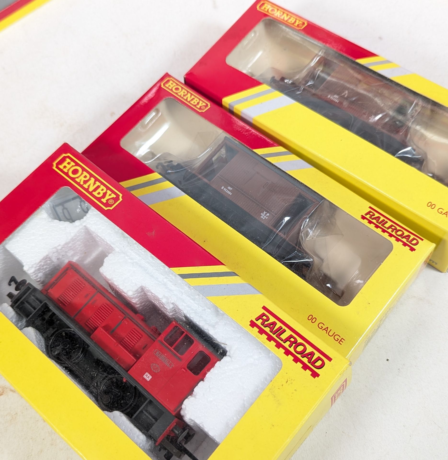 Model Railway - a collection of assorted Hornby OO gauge train set ...