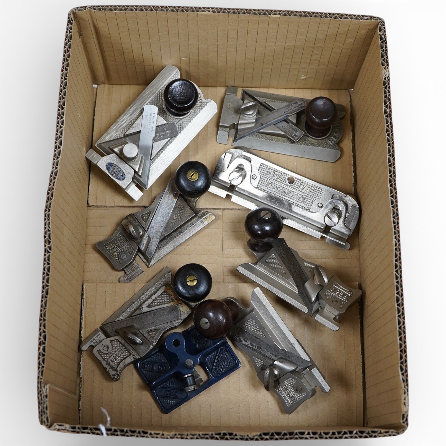 Eight small planes by Stanley and Record, including two pairs of No.98 ...