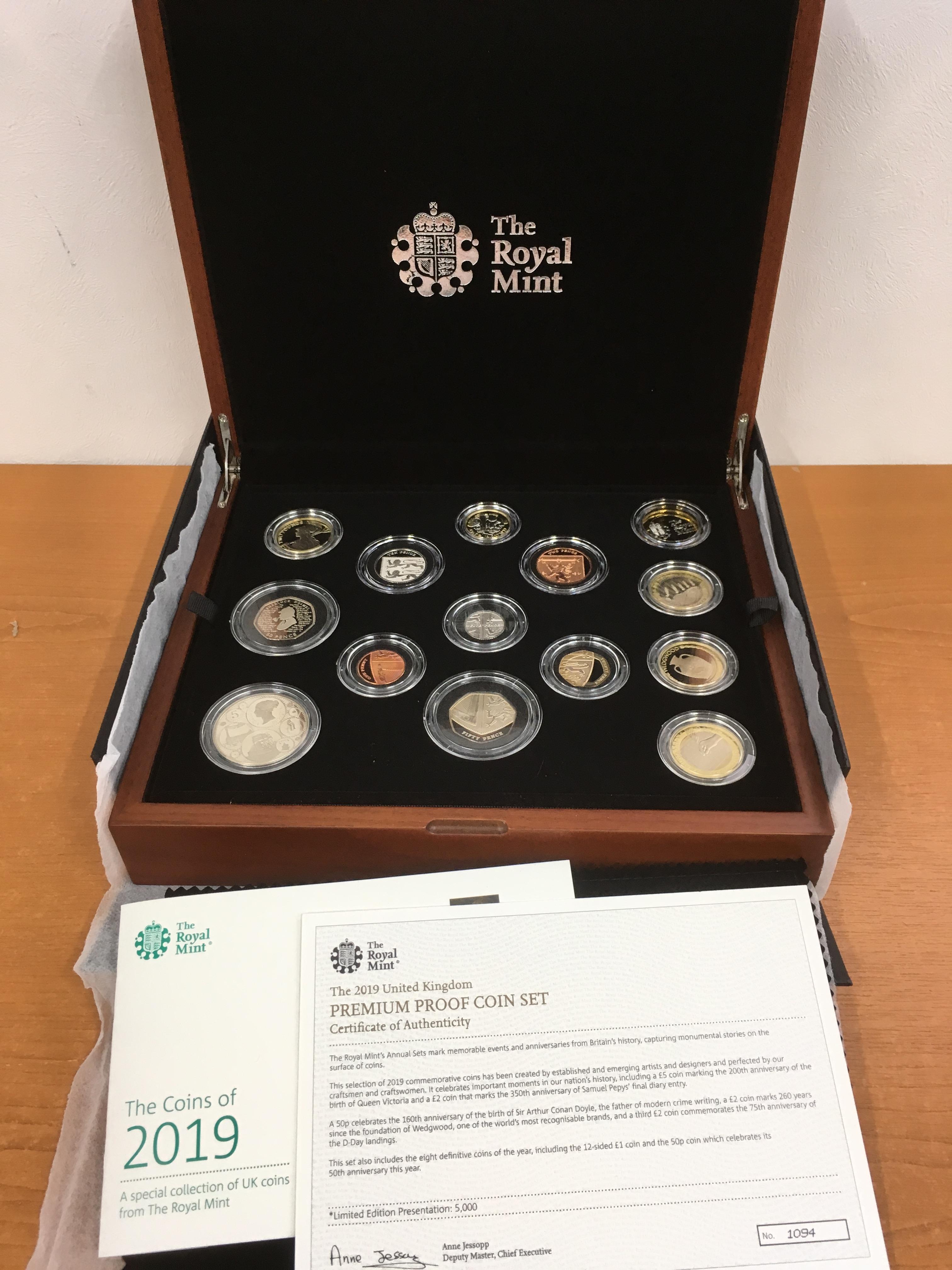 COINS: 2019 UK PREMIUM PROOF SET.