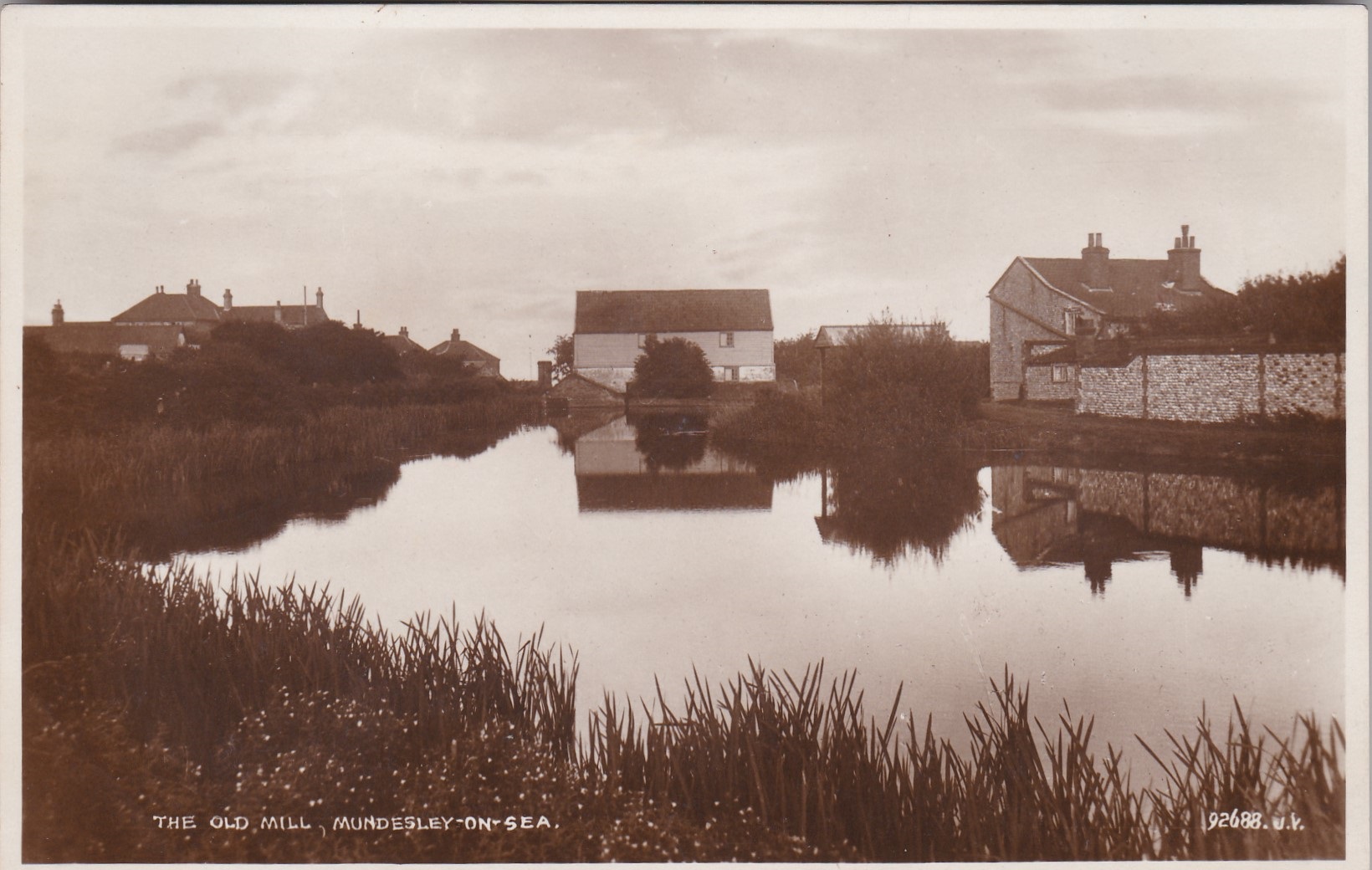 Norfolk Mundesley-On-Sea-The Old Mill photo postcard