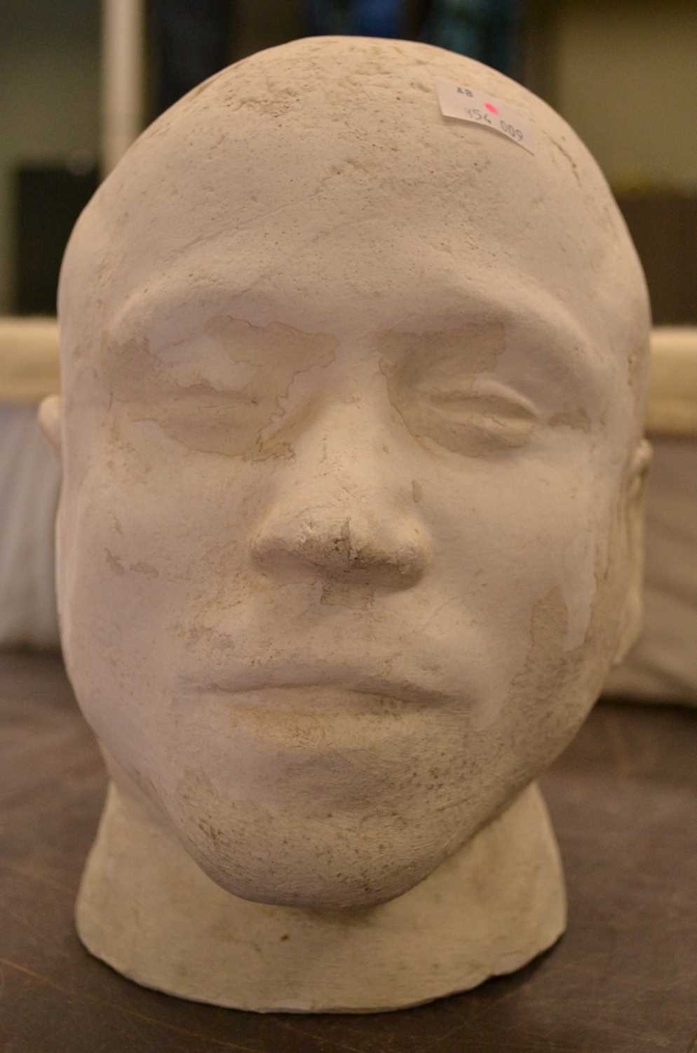 A plaster cast death mask believed to be the last man hung in Cupar ...