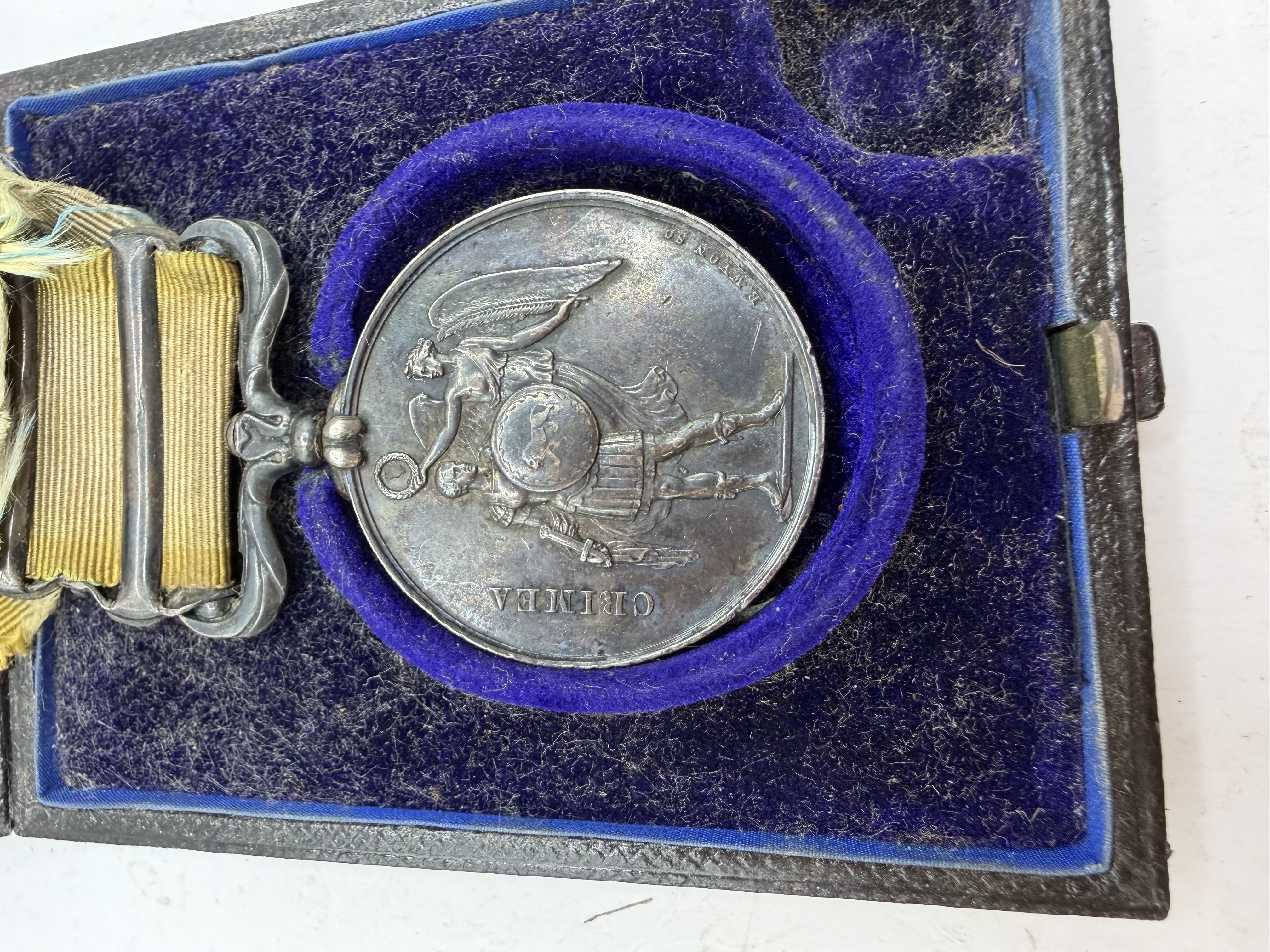 Crimea boxed medal with Sebastopol and Inkermann bars, edge engraved ...