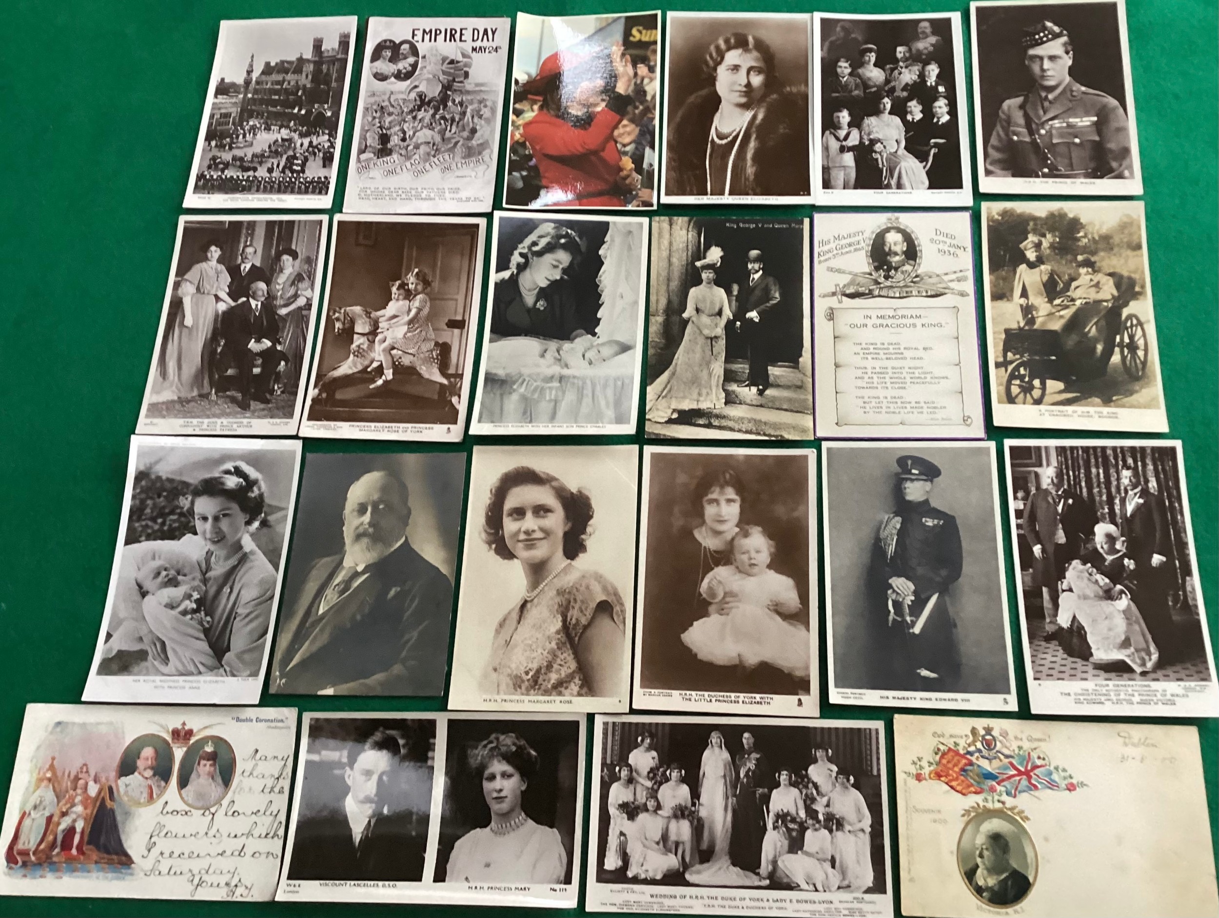 A prolific enthusiast’s collection of 3 boxes containing many hundreds ...