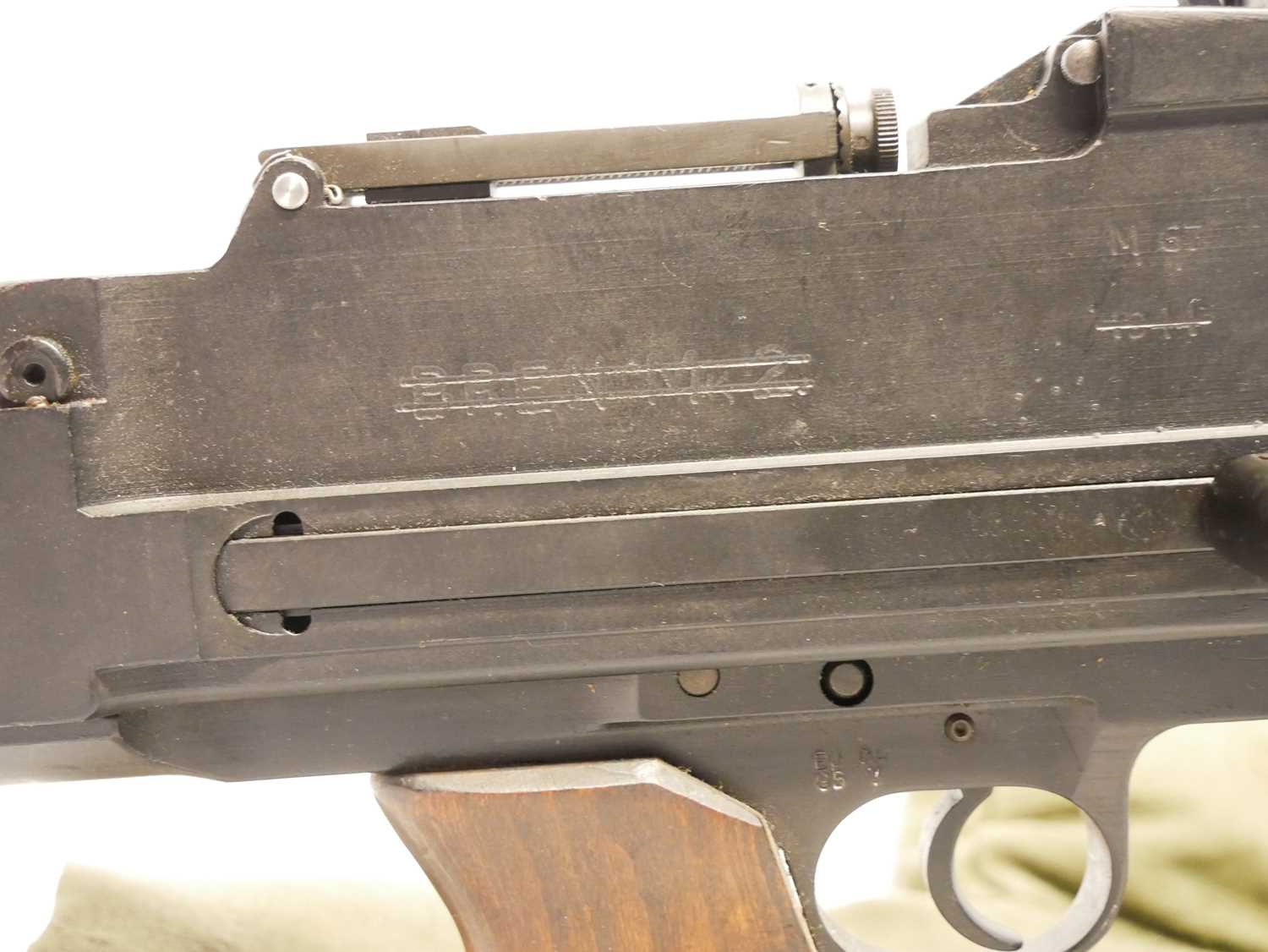 Deactivated Enfield 7.62mm L4A3 Light machine gun with cleaning kit and ...