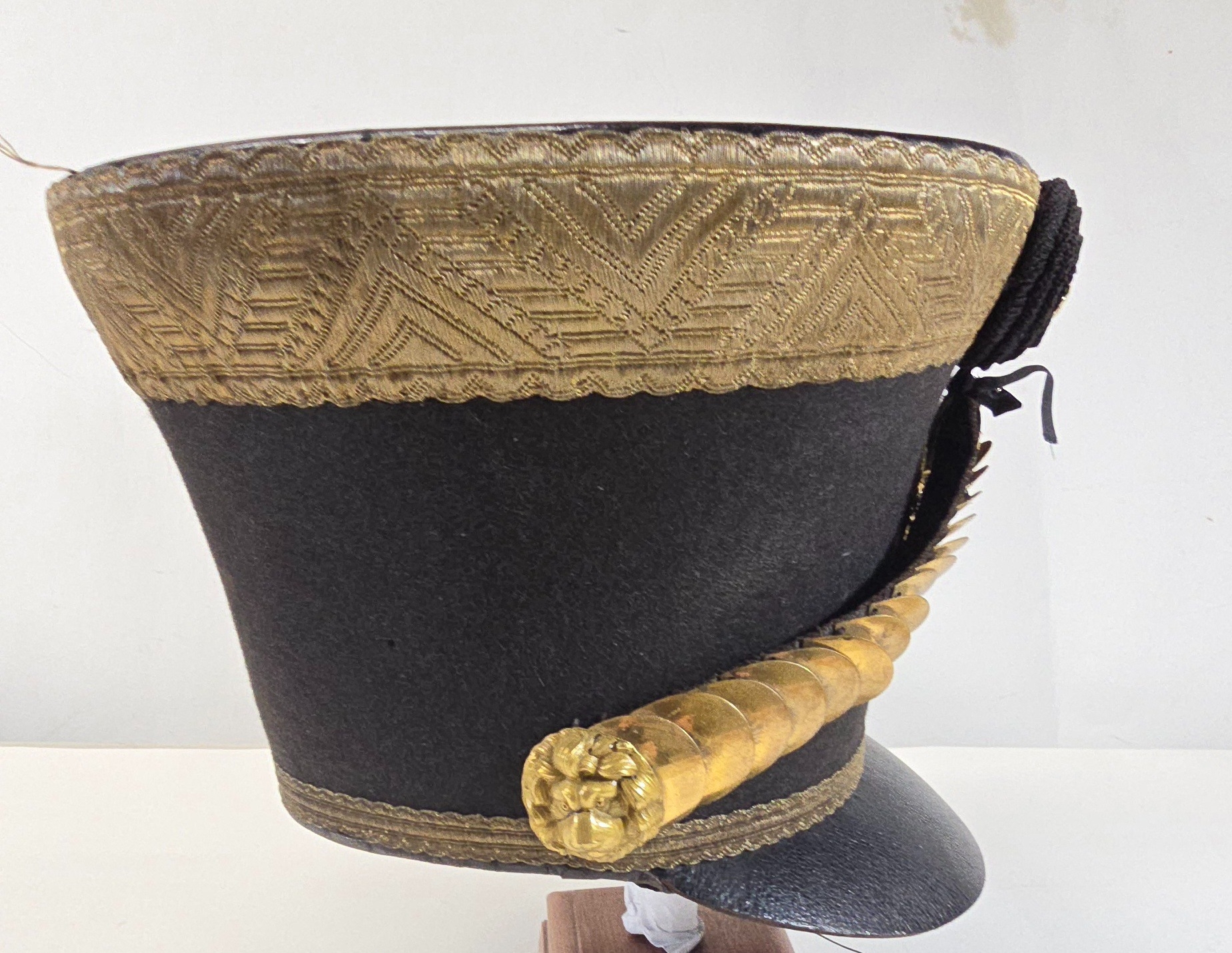 A fine Bell-Top Shako of the Grenadier Guards c.1830, with gilt star ...