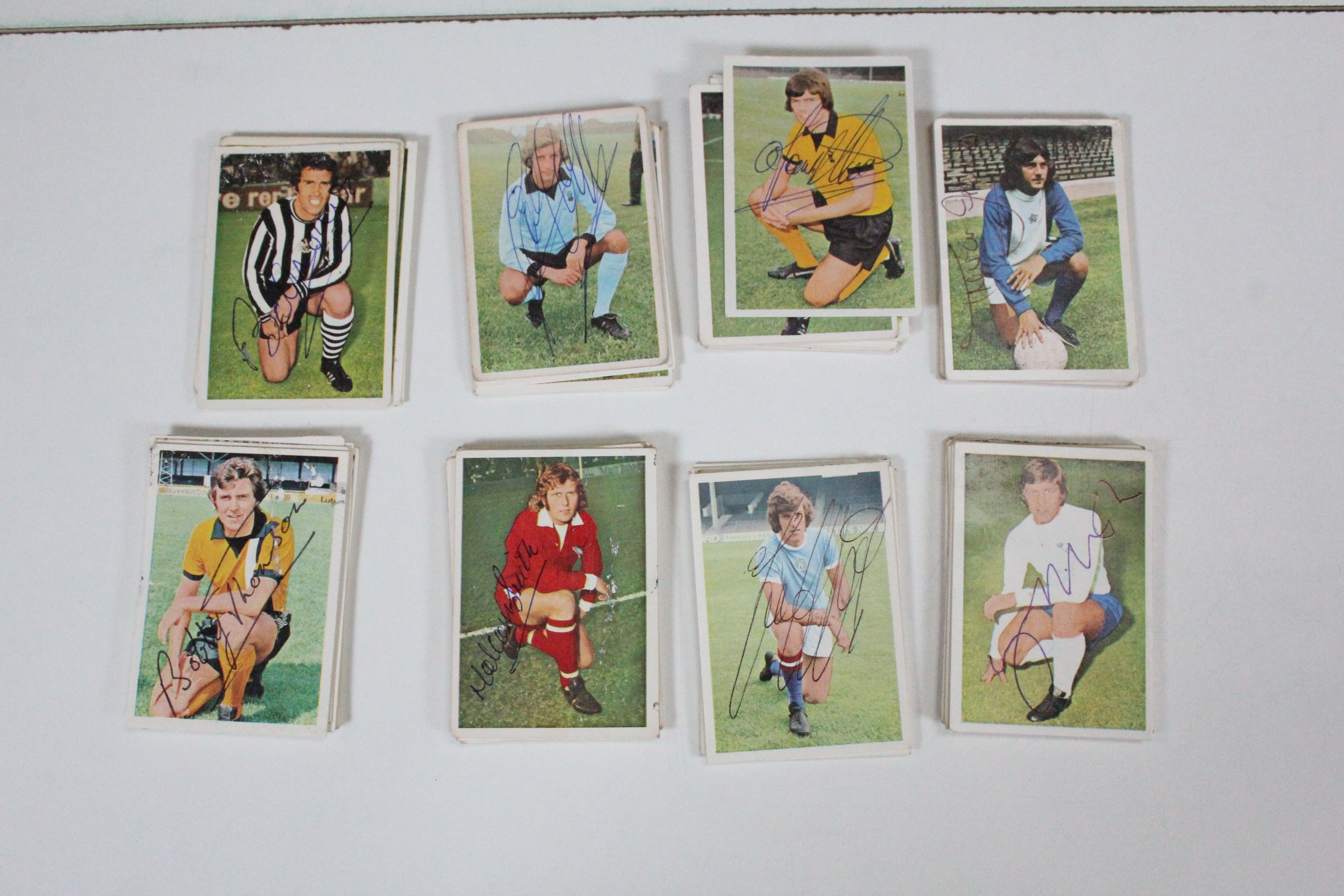 Football Autographs - 85 x signed player sticker/picture cards to ...