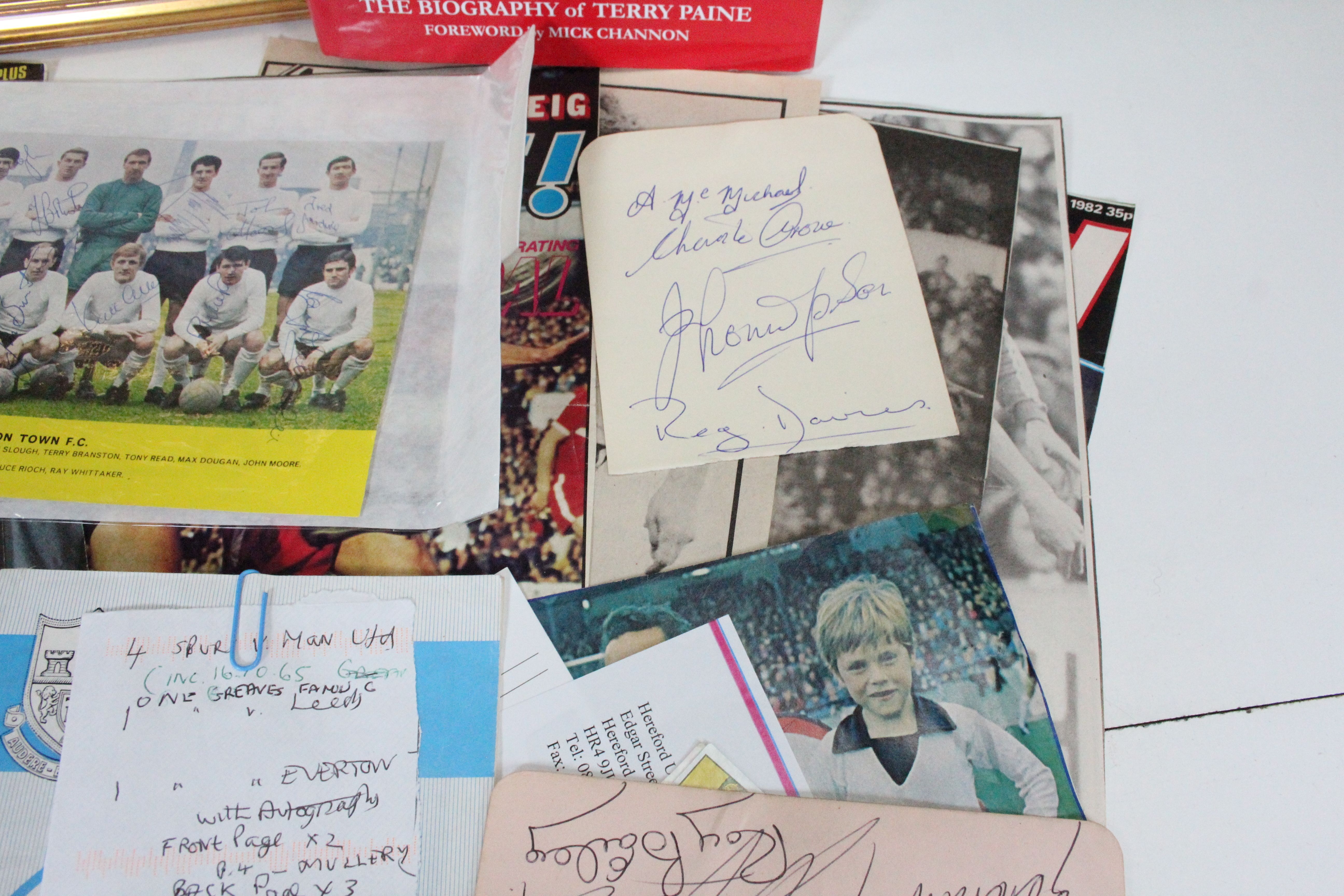 Football Autographs - Large collection of vintage football autographs ...