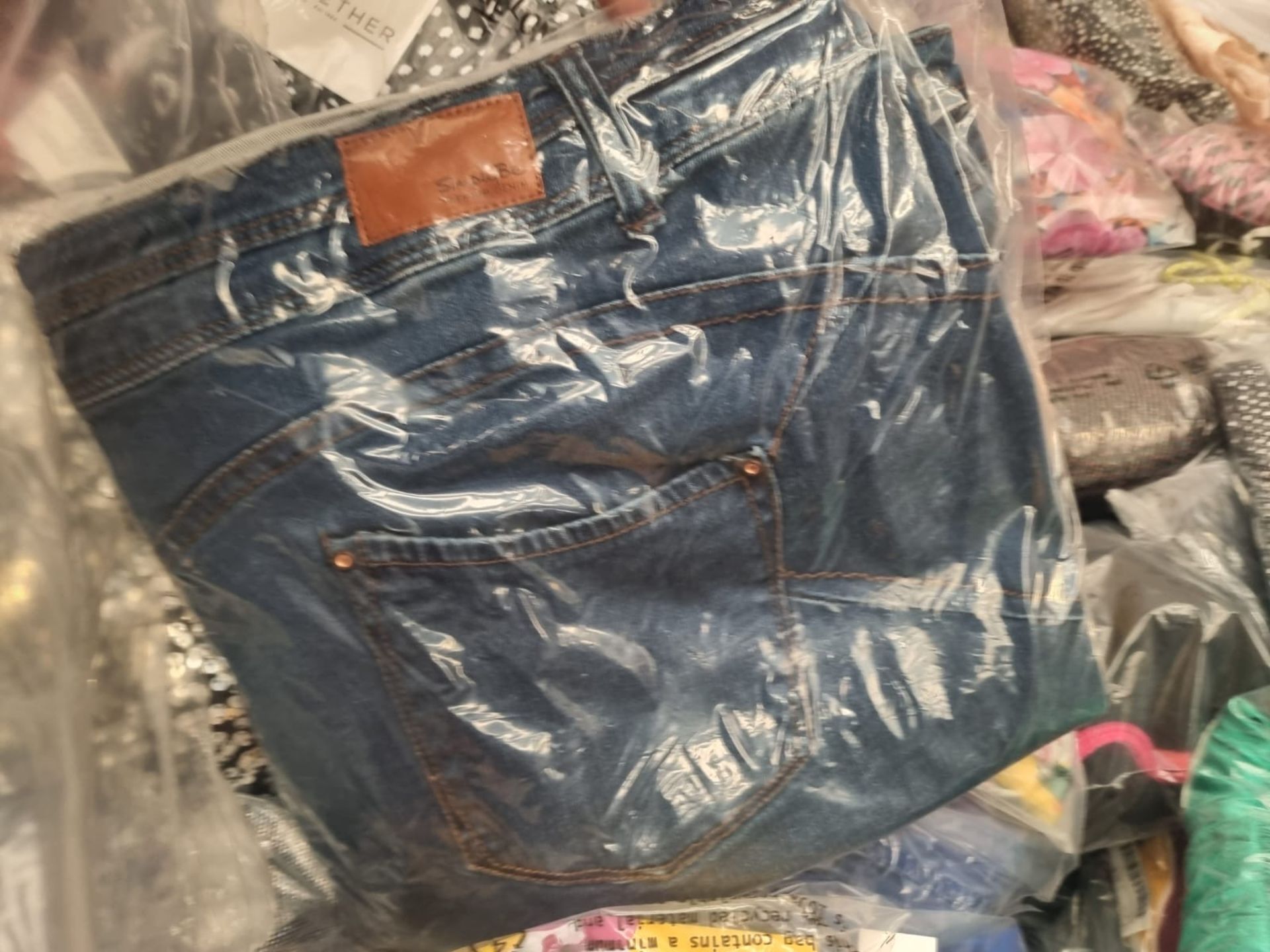 Trade Lot 100 x New & Packaged Mixed Items from A Major UK Retailer ...