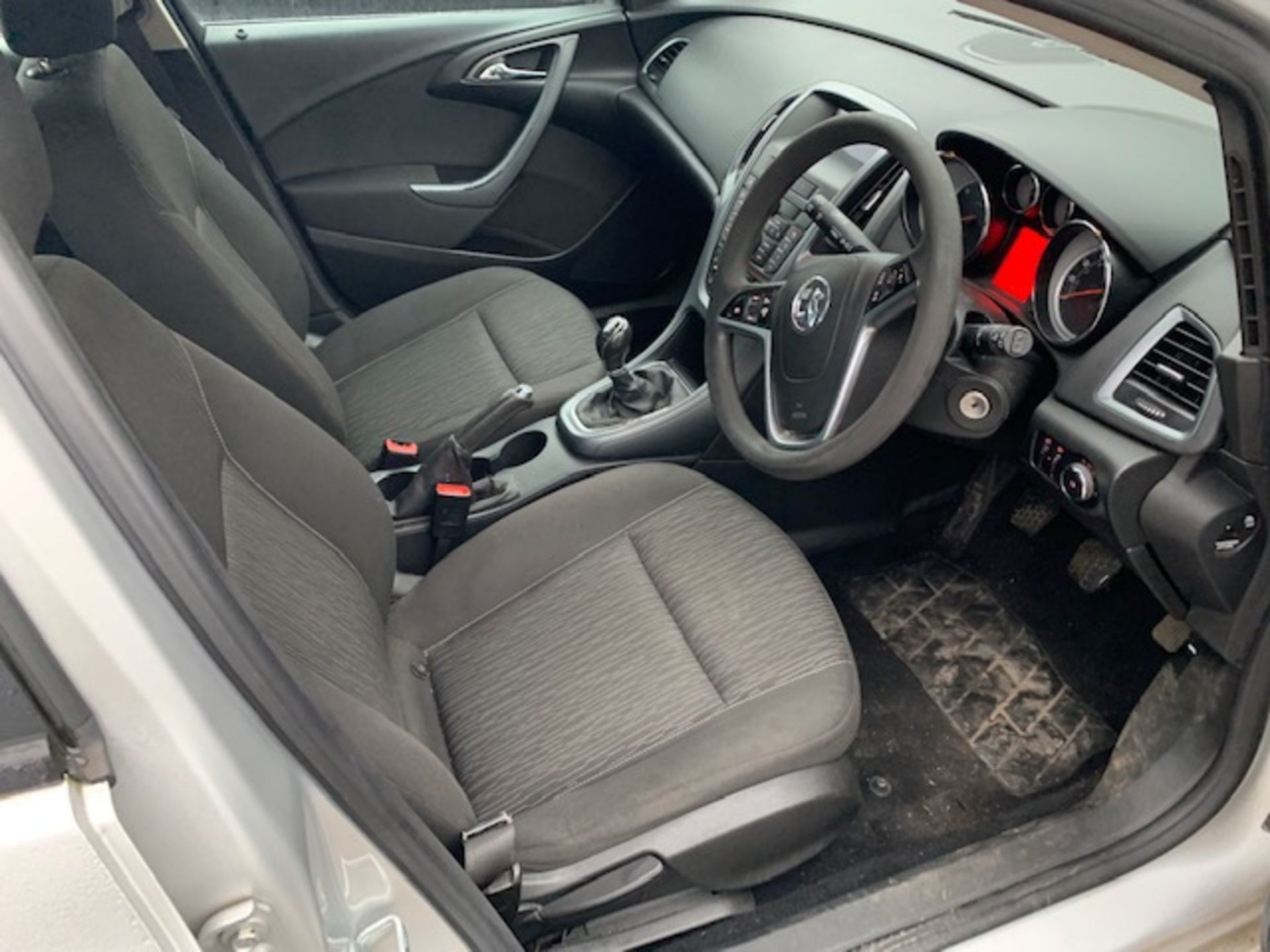 SG13 JOH VAUXHALL ASTRA EXCLUSIV CDTI ECOFL 1 X KEY LOGBOOK CENTRAL ...