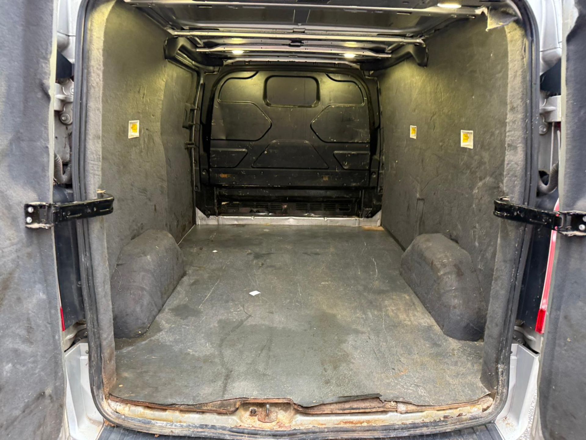 Ford TRANSIT CUSTOM 270 L1 DIESEL FWD - 2.2 TDCi 125ps Low Roof Panel ...