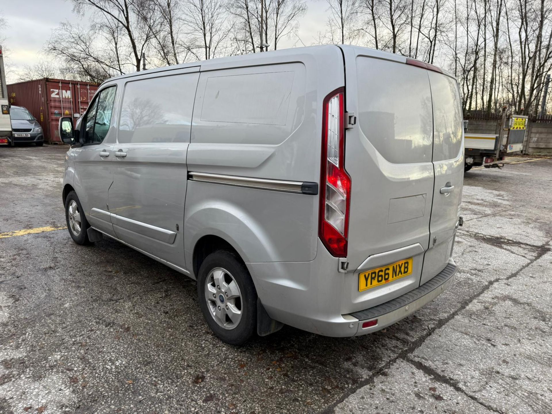 Ford TRANSIT CUSTOM 270 L1 DIESEL FWD - 2.2 TDCi 125ps Low Roof Panel ...