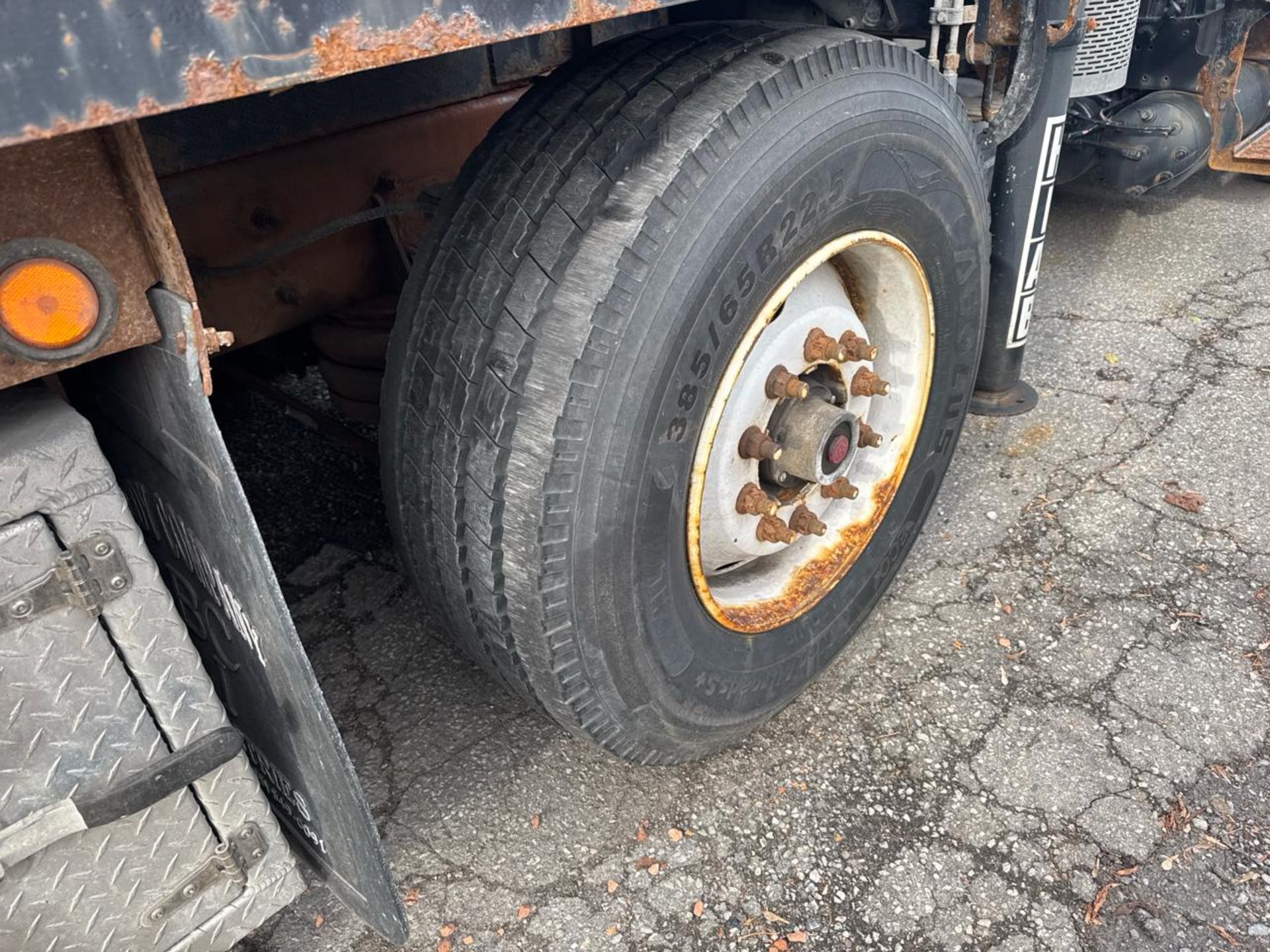 International Workstar Dump/Crane truck, Model 7500 SBA 6X4, VIN ...