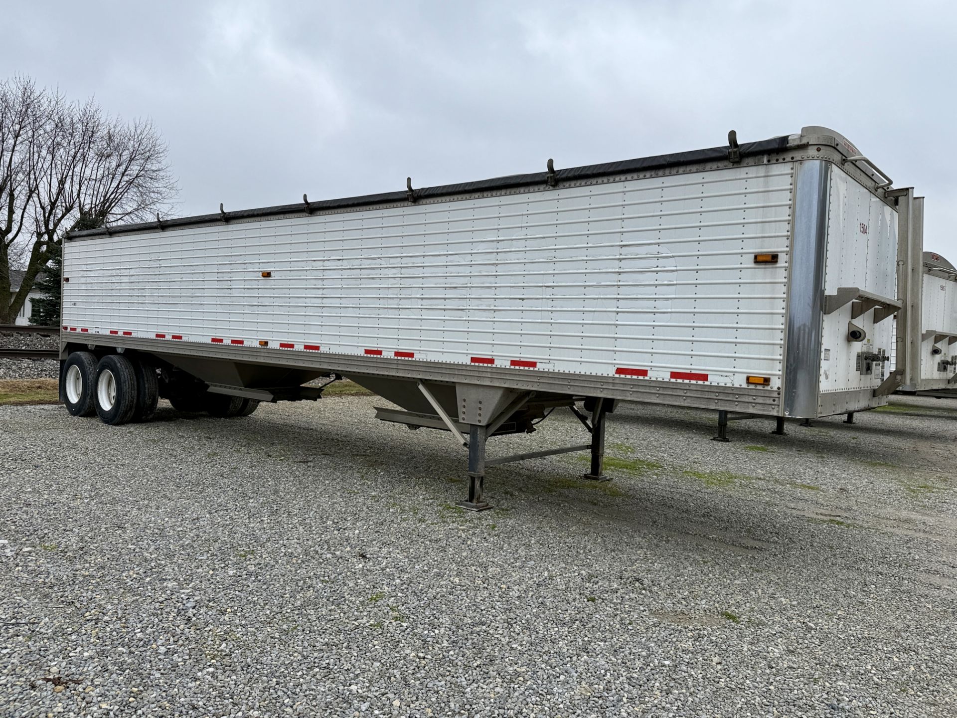 2015 40’ Timpte Super Hopper trailer, spring ride, ag hoppers, roll ...