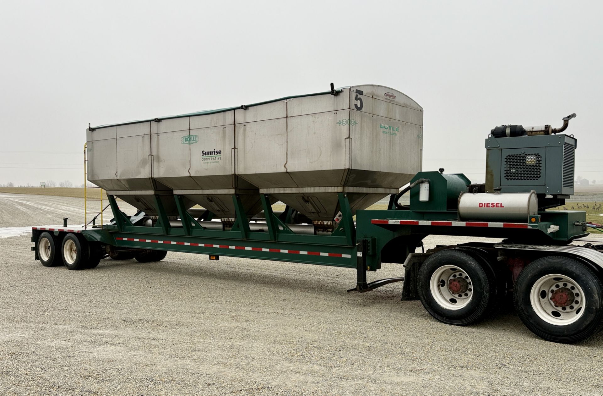 2015 42’ Magnolia trailer, Doyle 6-compartment dry tender bed, Kubota ...