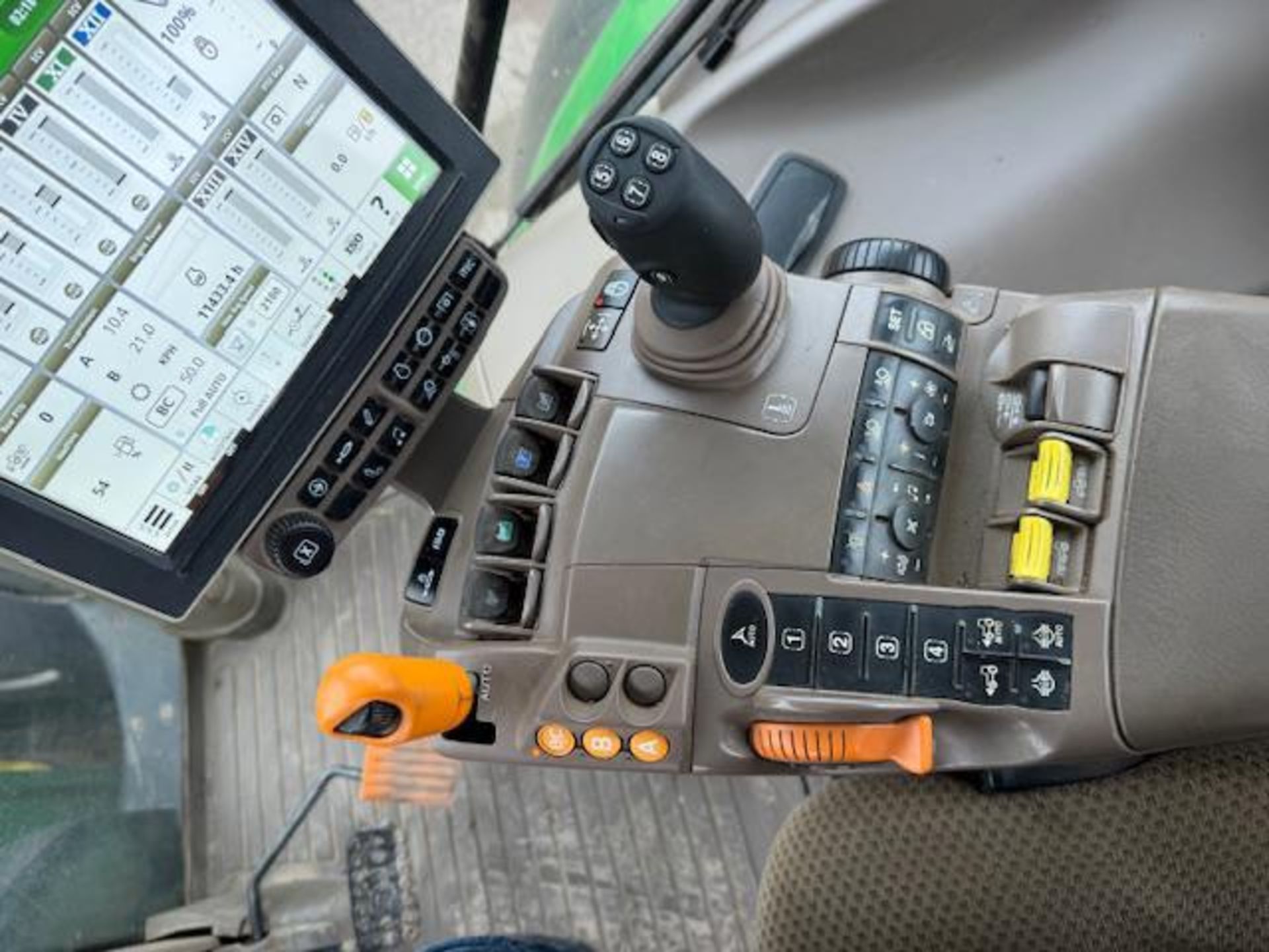 VC00017 F Information from the seller: 2019 John Deere 6145r Tractor ...