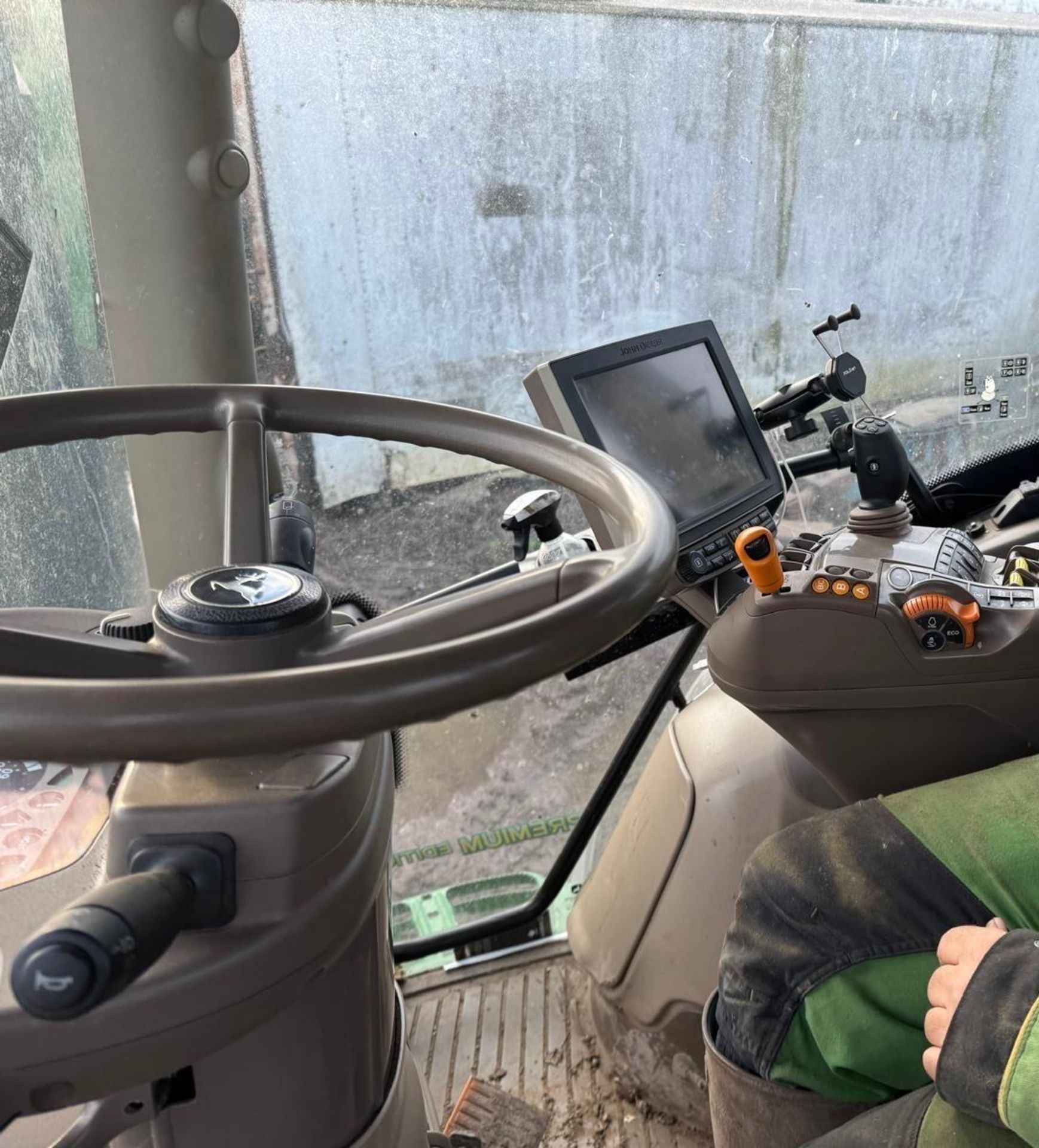 VC00017 F Information from the seller: 2019 John Deere 6145r Tractor ...