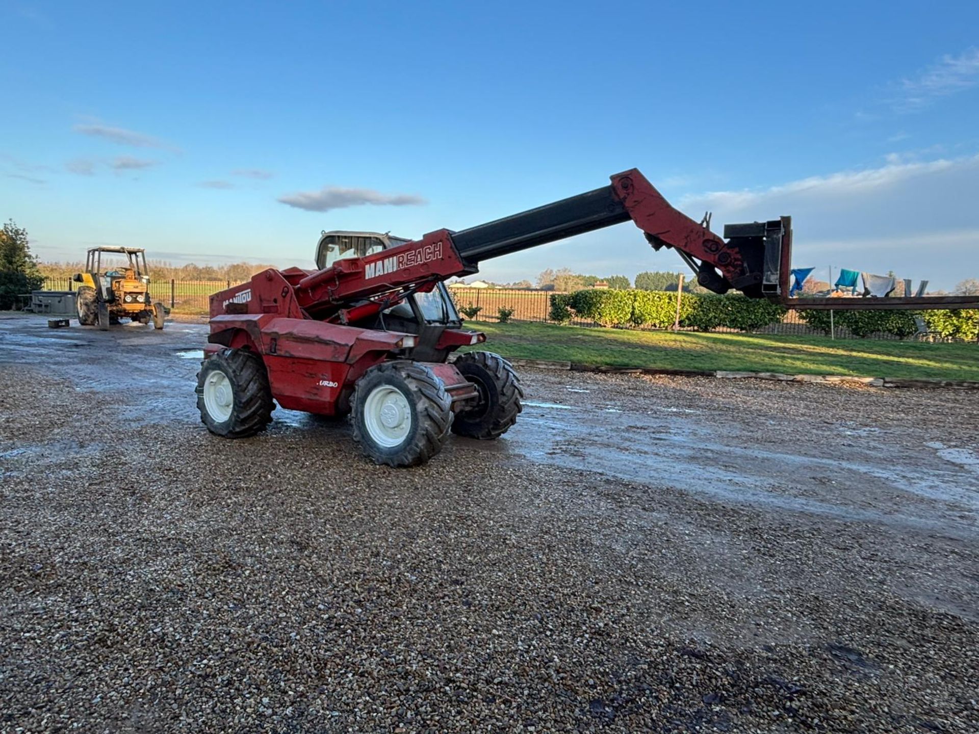 VC00104 Information from the seller: Manitou Tele Handler Four-wheel ...