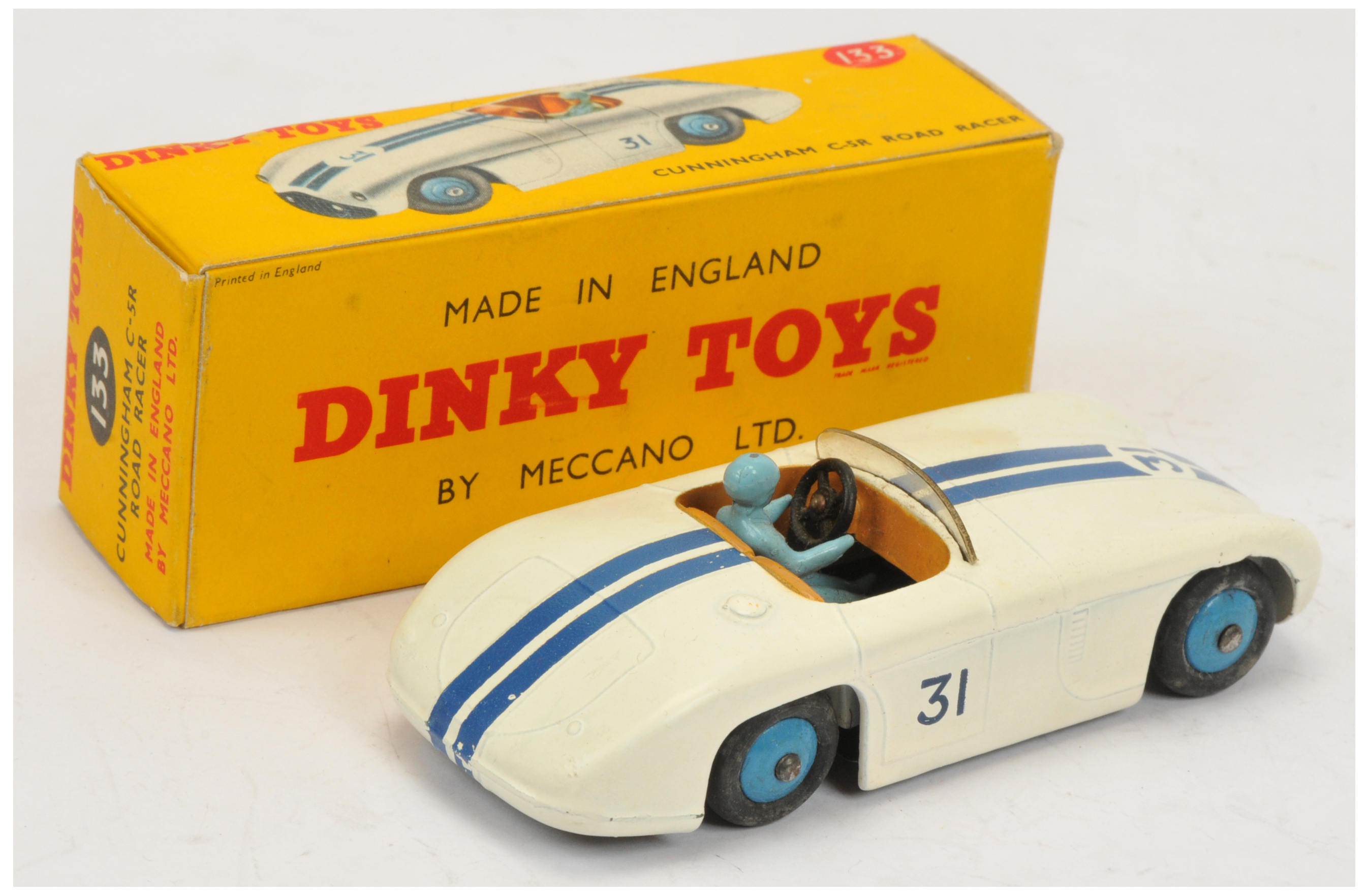 Dinky Toys 133 Cunningham C5R Racing Car - White Body with blue racing ...