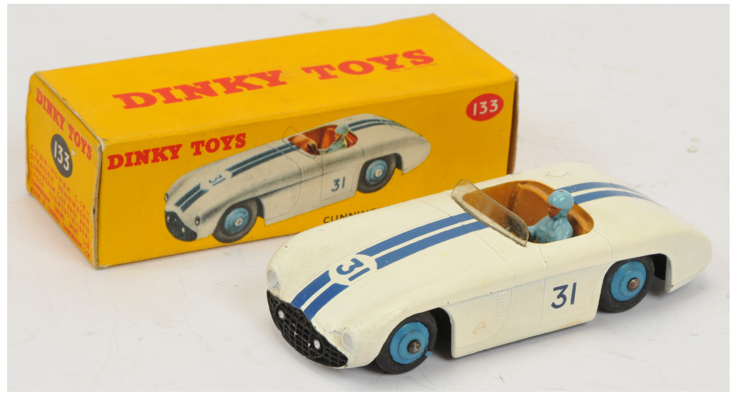 Dinky Toys 133 Cunningham C5R Racing Car - White Body with blue racing ...