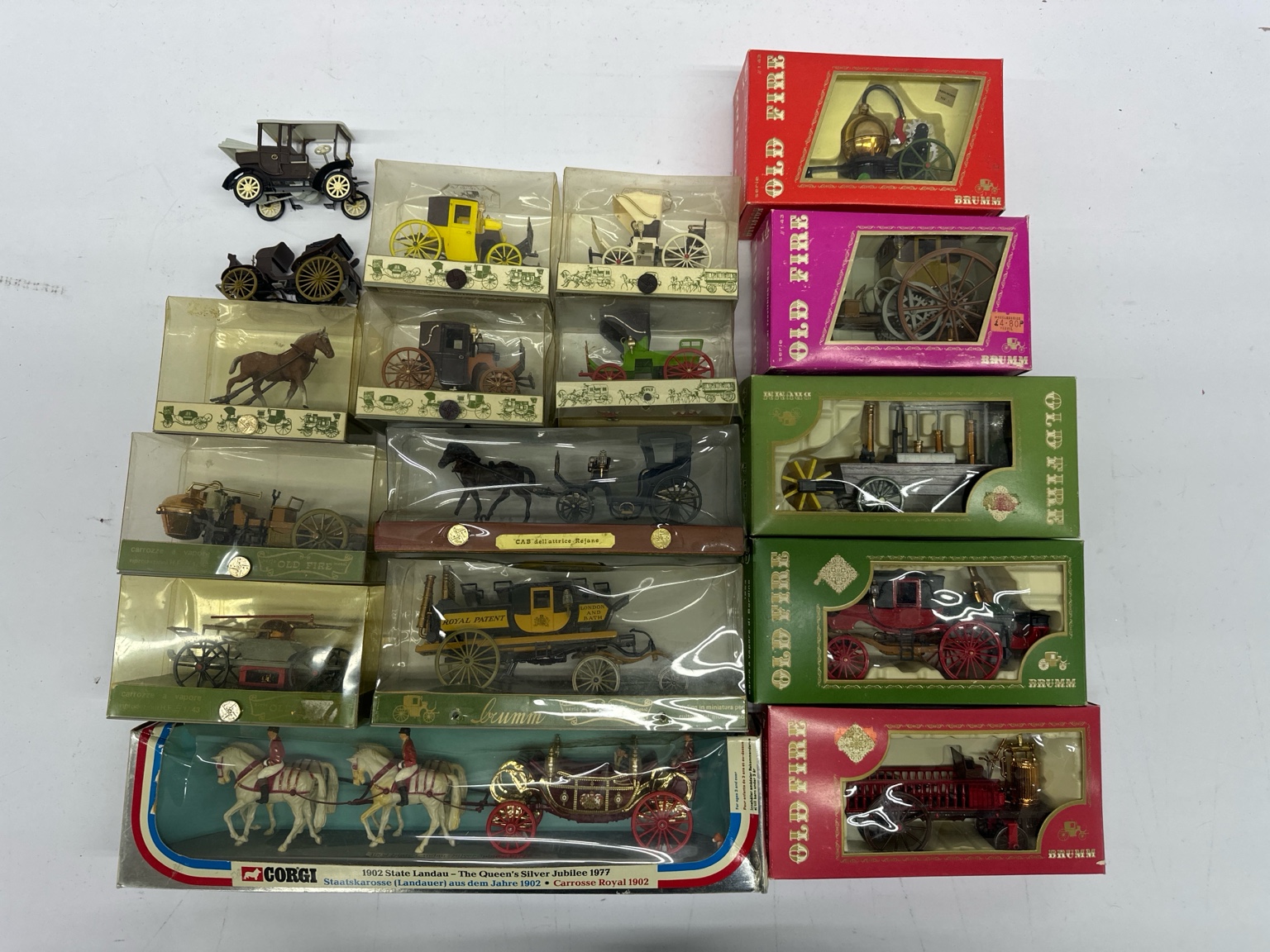 A boxed group of 1:43 scale die-cast models, including a Corgi 1902 ...