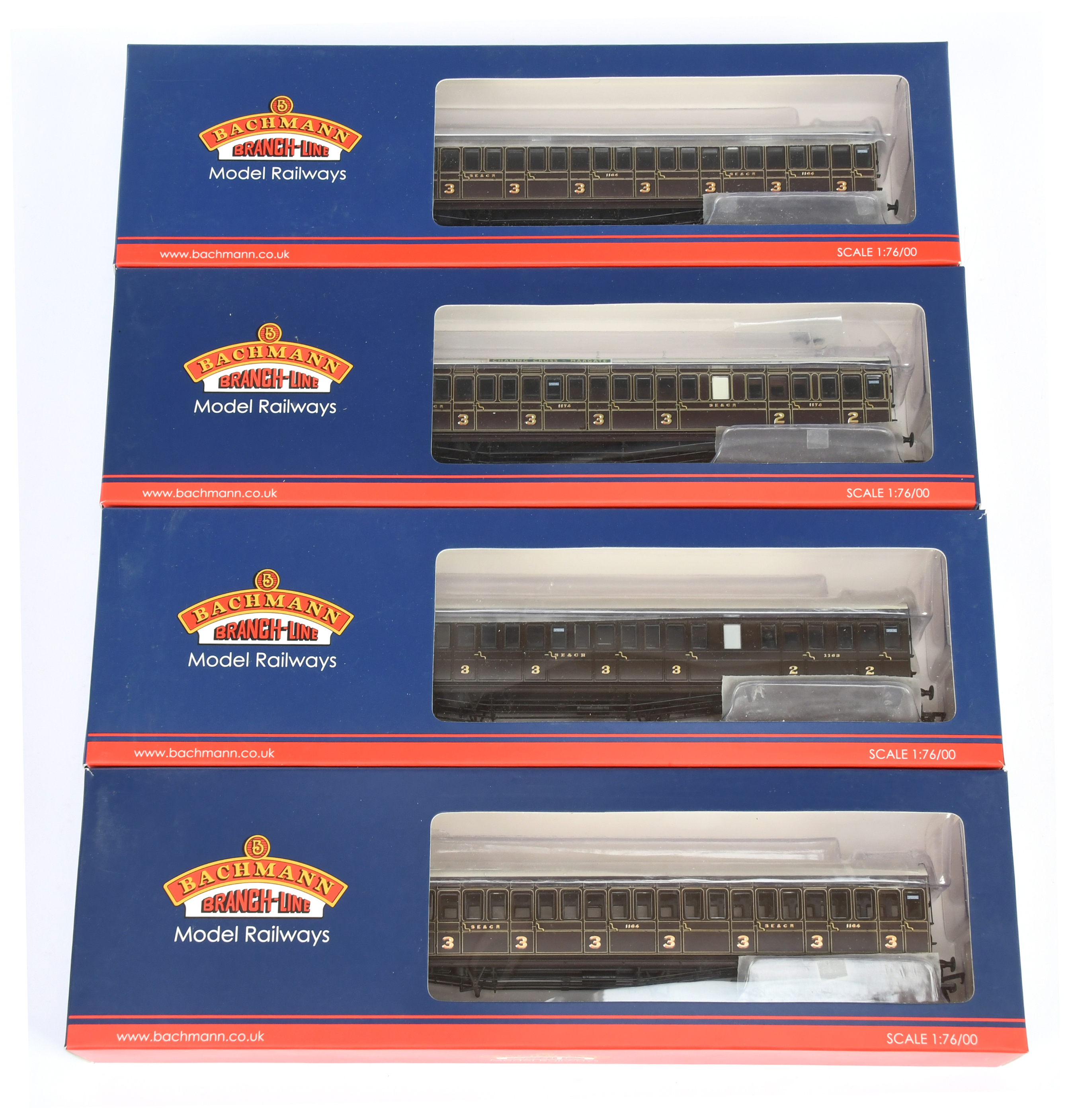 Bachmann Branchline OO Gauge group of coaches with 39-600 60' SECR ...