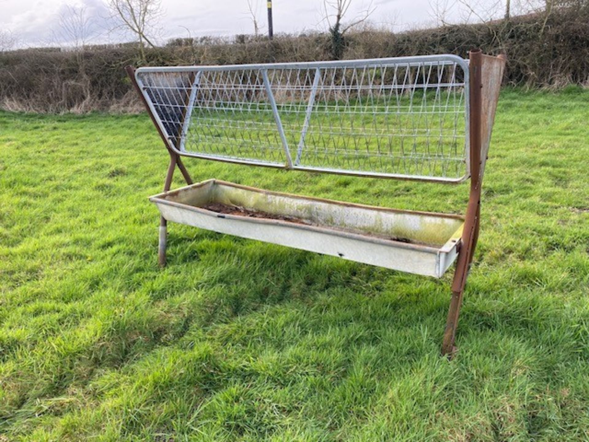 HAY RACK C/W TROUGH. NO VAT