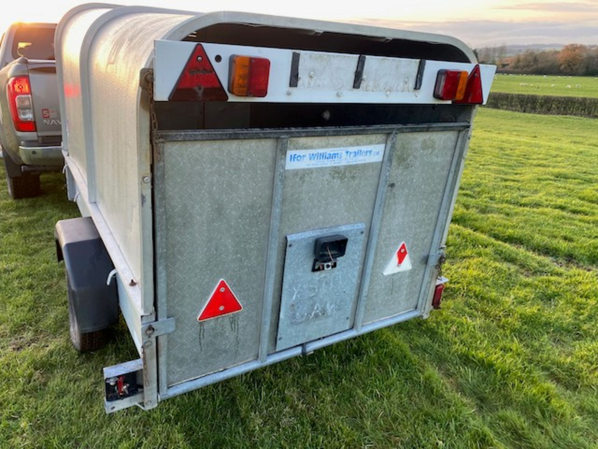 IFOR WILLIAMS P6 CALF/SHEEP TRAILER