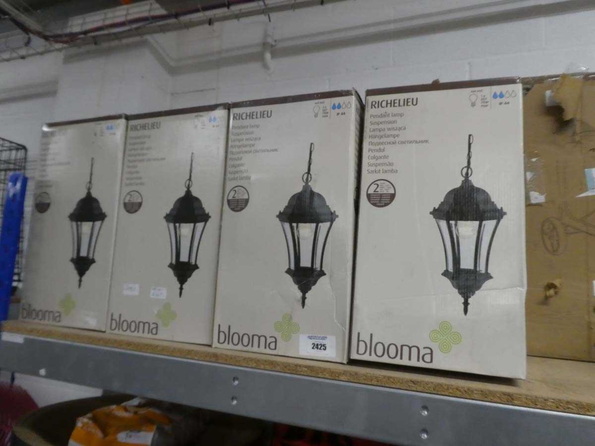 4 Blooma outdoor pendant lamps