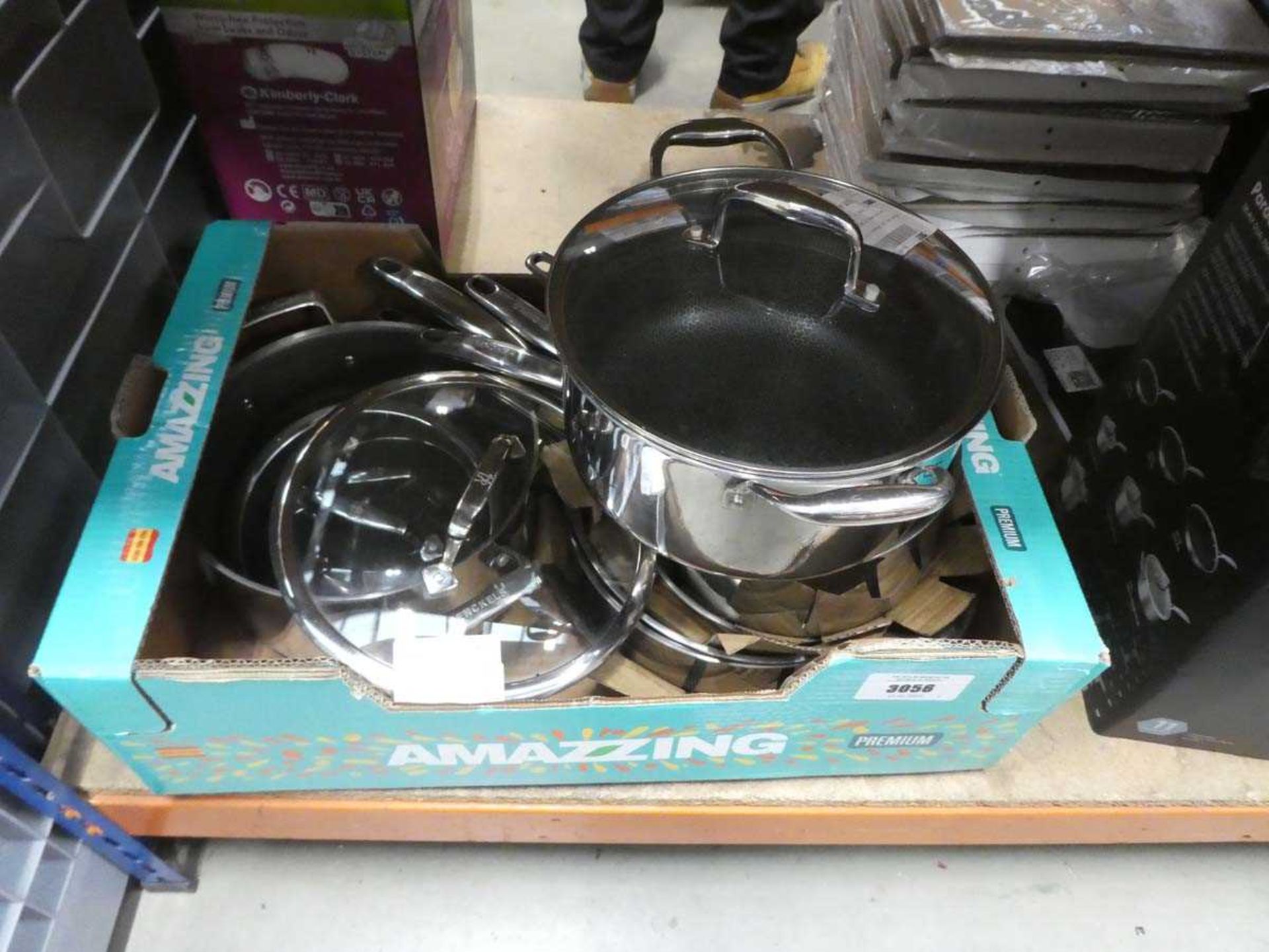 +VAT Tray of loose pots and pans