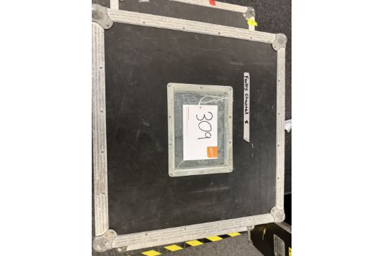 A Dynacord 1000 Mixer/Amp in flightcase (1 x Channel Not Working ...