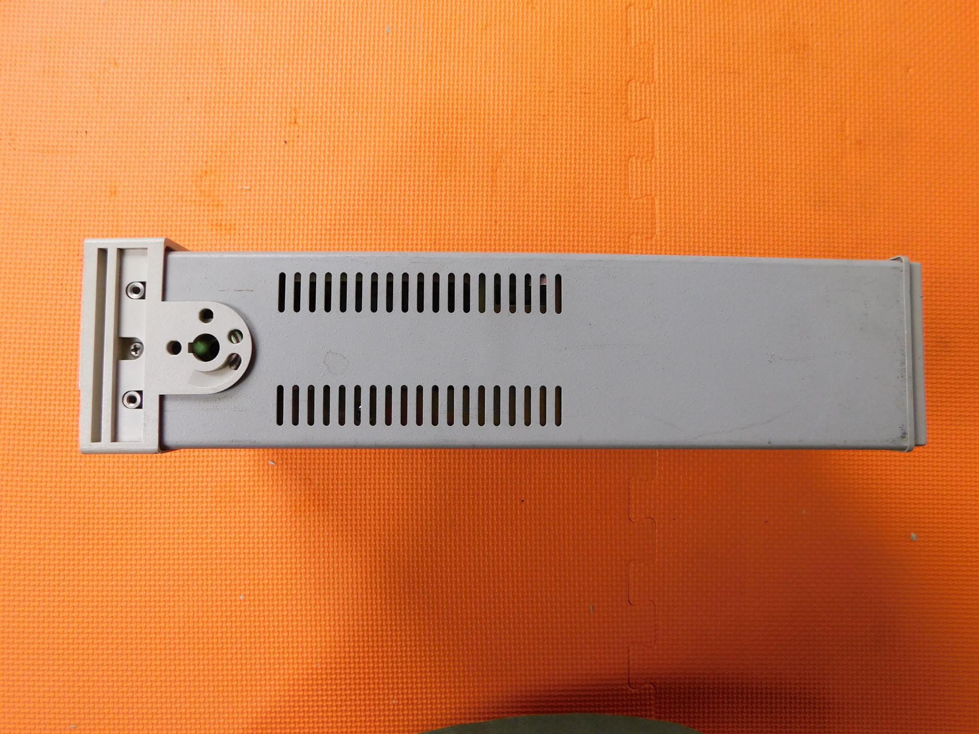 Keysight E3641A 35~60V/.8~.5A/30W PGMBL Power Supply This lot includes ...