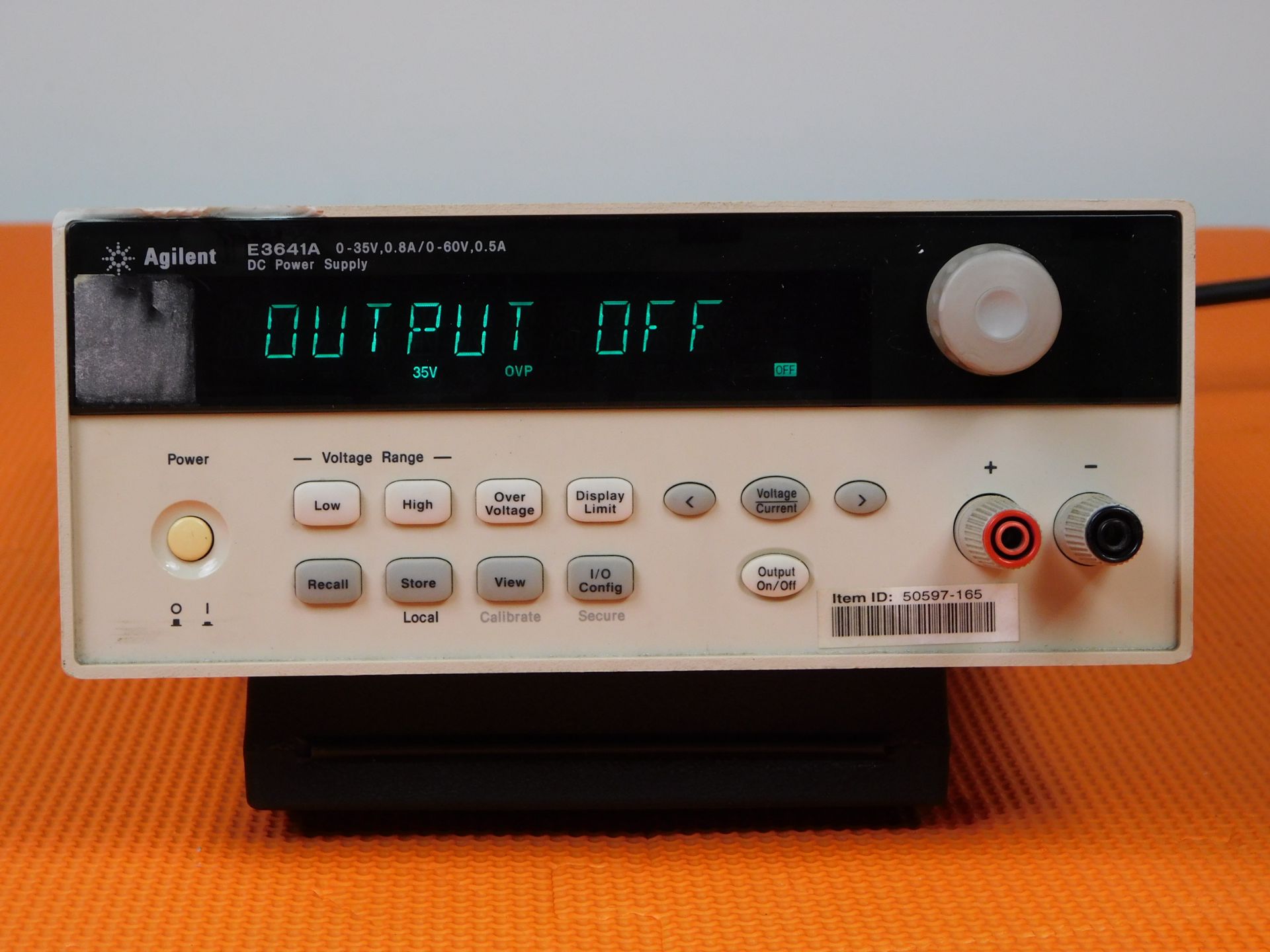 Keysight E3641A 35~60V/.8~.5A/30W PGMBL Power Supply This lot includes ...