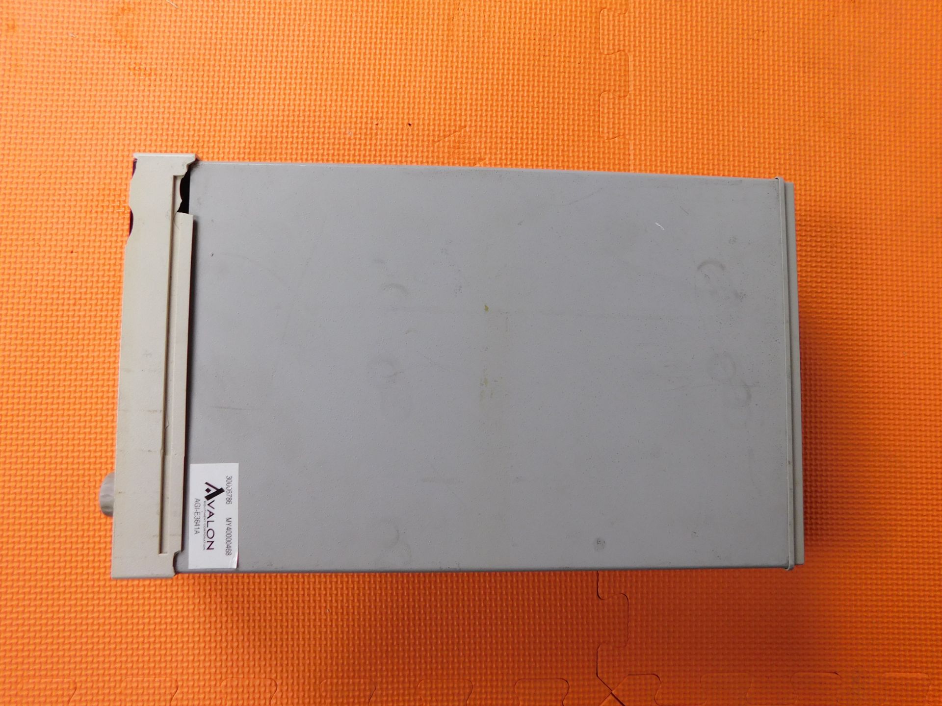 Keysight E3641A 35~60V/.8~.5A/30W PGMBL Power Supply This lot includes ...