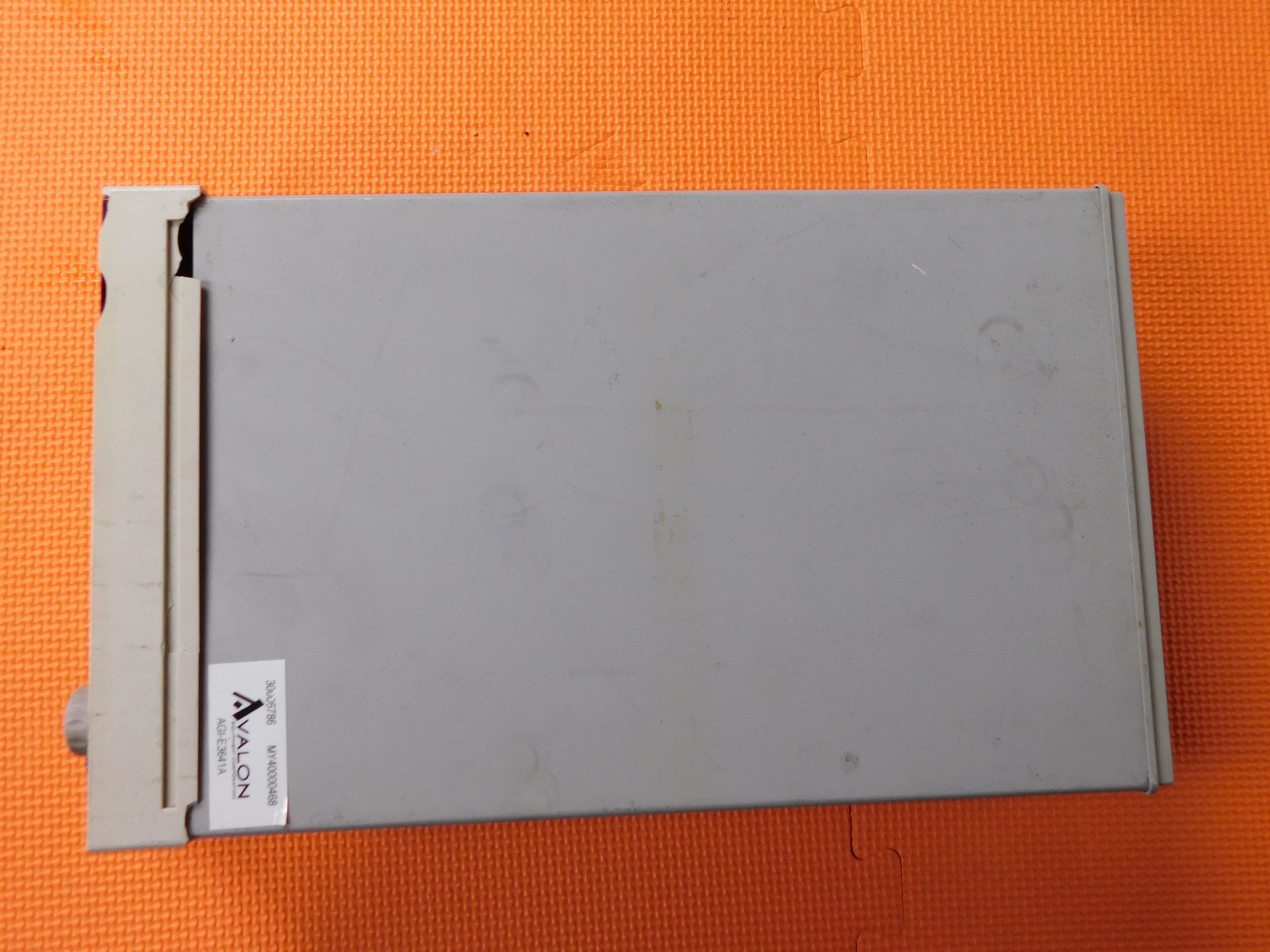 Keysight E3641A 35~60V/.8~.5A/30W PGMBL Power Supply This lot includes ...