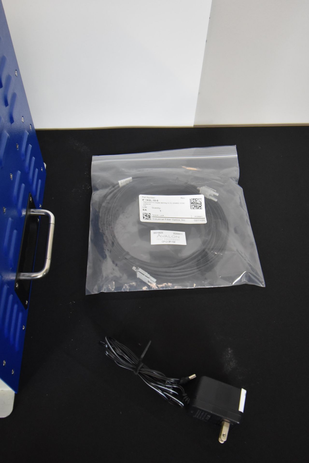 Com Power LI-3P-132, Three Phase LISN, 150 kHz - 30 MHz, 32 Amps This ...